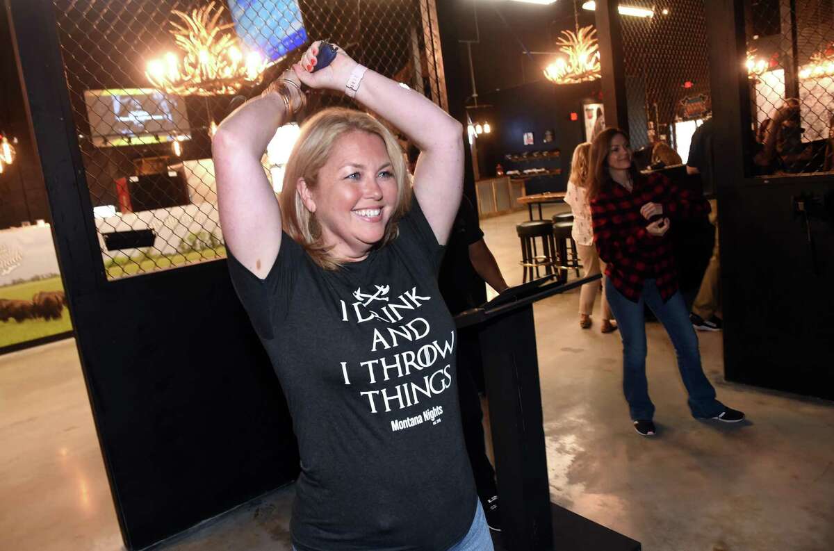 Pizza, beer, ax throwing paired in new edgy Orange business