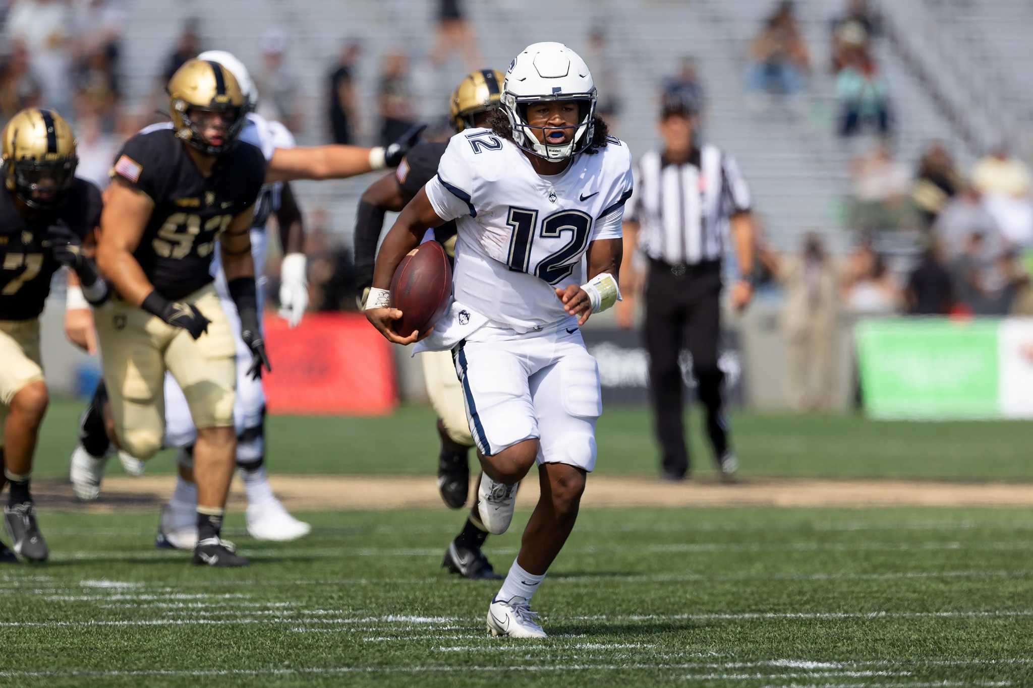 How UConn QB Tyler Phommachanh rebounded from ‘toughest times’