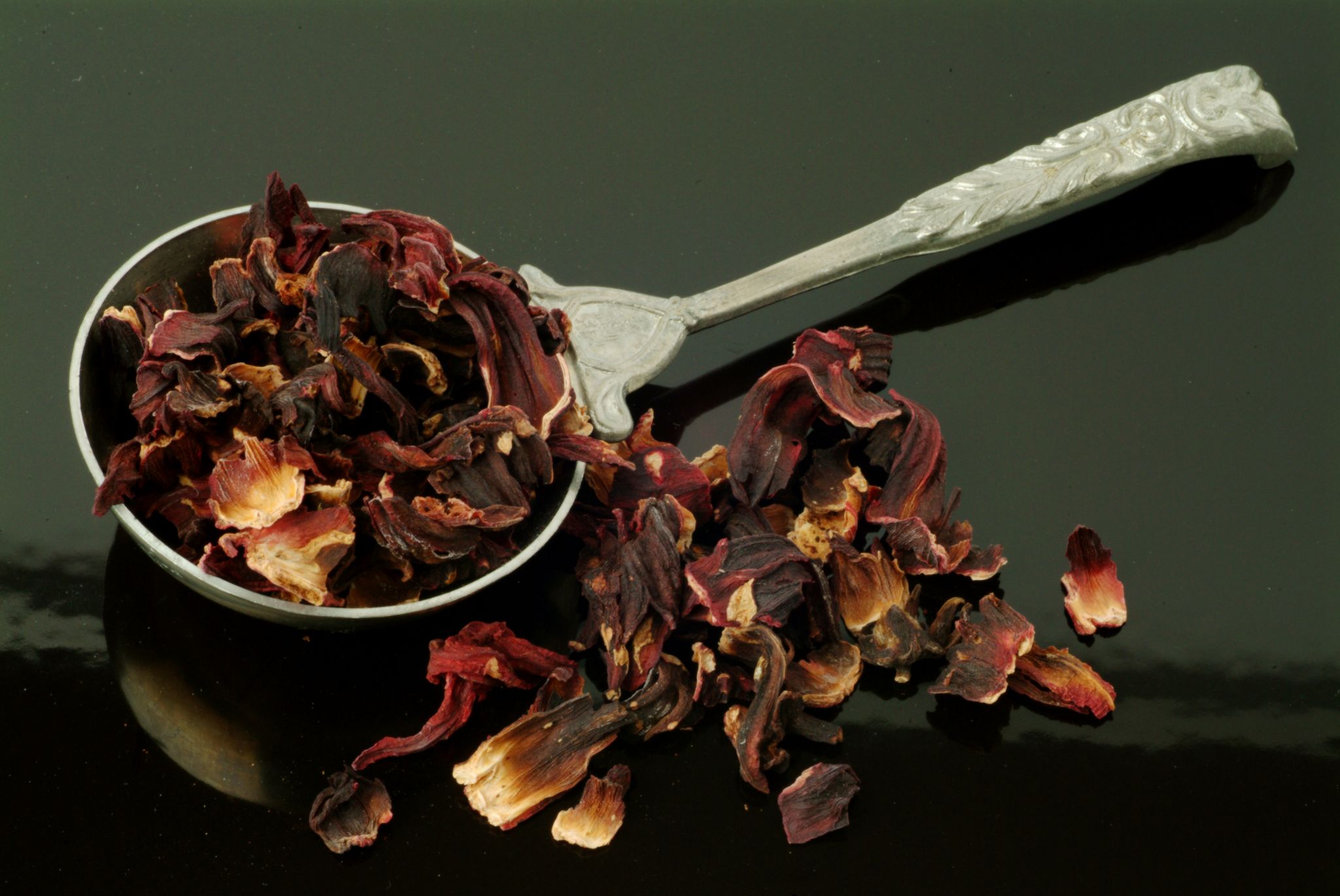 With summer ending, vibrant roselle makes a splash in cold brew
