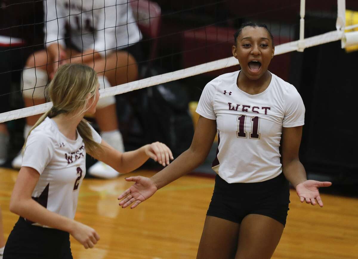 VOLLEYBALL: Rivals clash as Magnolia sweeps the Mustangs
