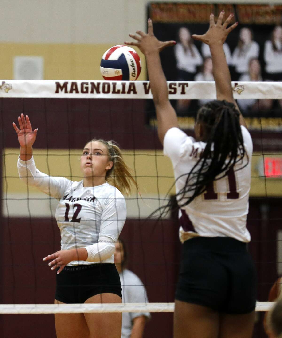 Magnolia sweeps crosstown rival Magnolia West