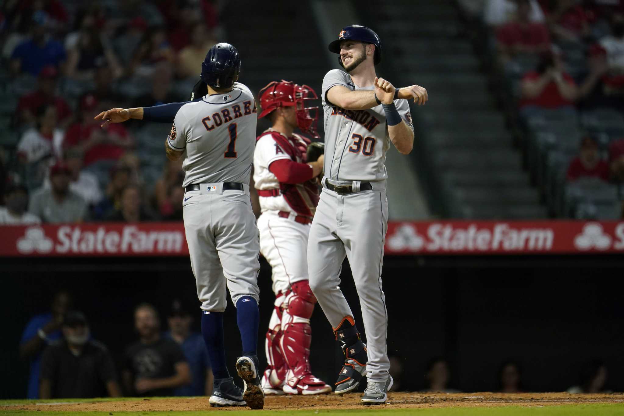 Astros blast Angels, reduce magic number to 4