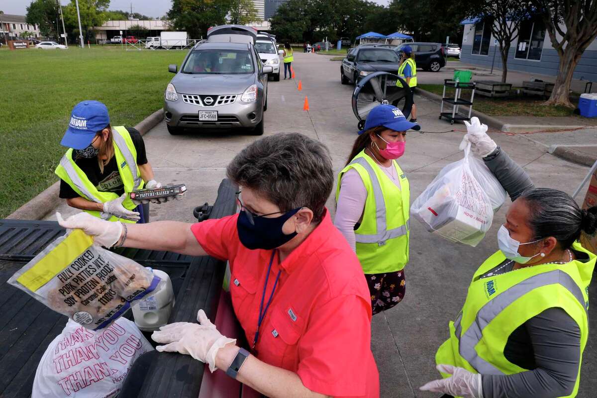 Houston-area organizations need your help. Here's how to volunteer.