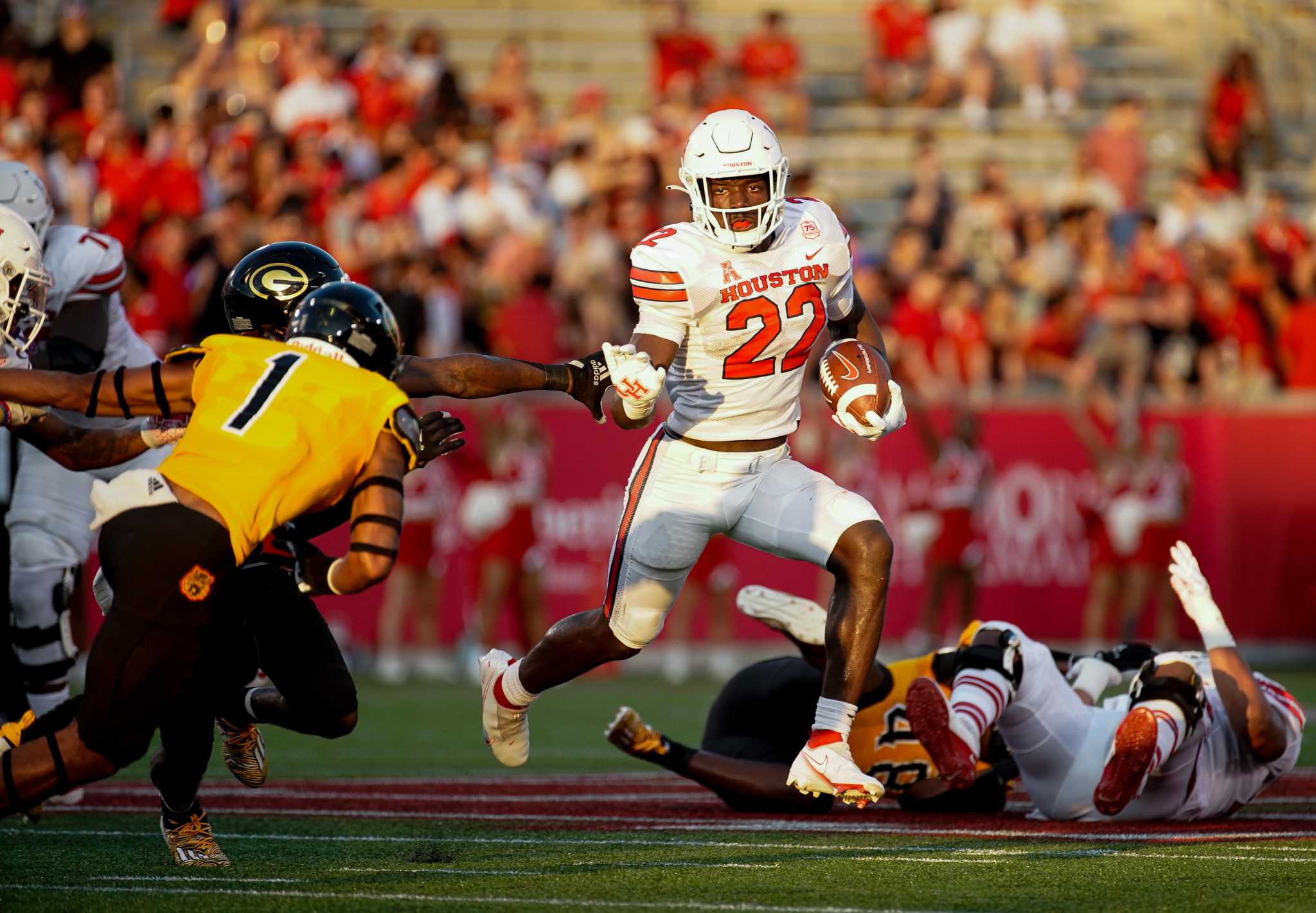 UH makes its in-person visit with running back Alton McCaskill pay off