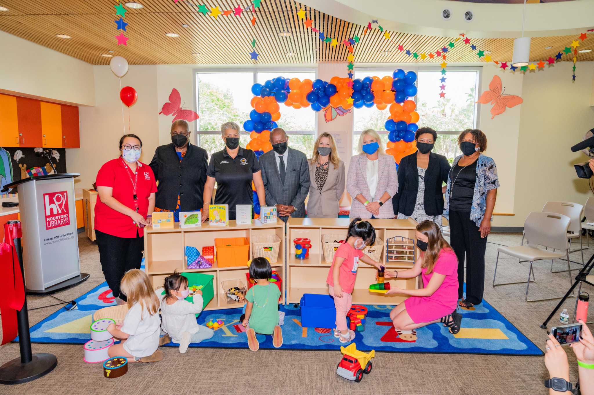 Houston dedicates two libraries to early childhood development
