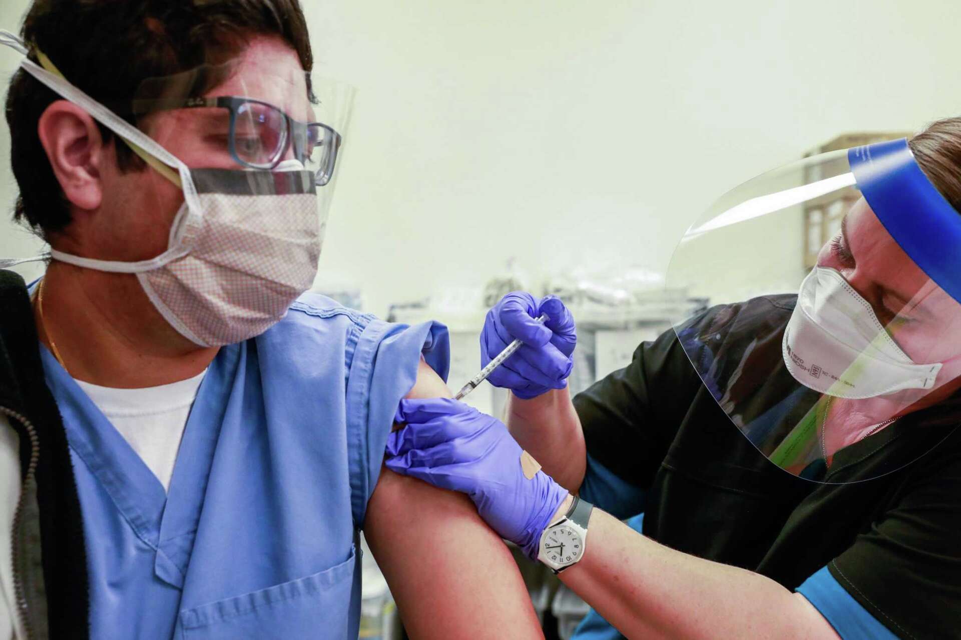 What COVID boosters mean for California’s health care worker ...