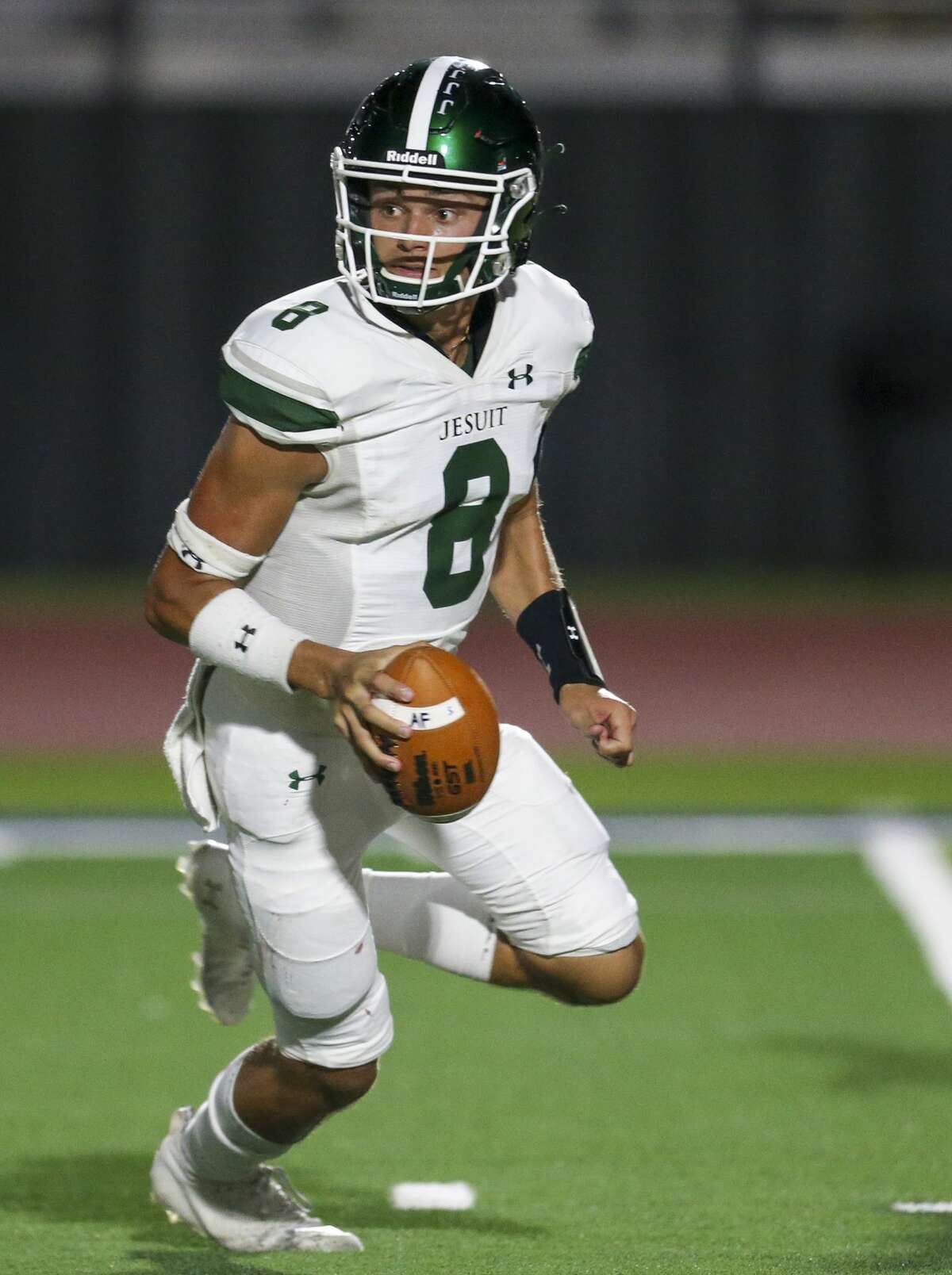 Offense propels Pearland past Strake Jesuit