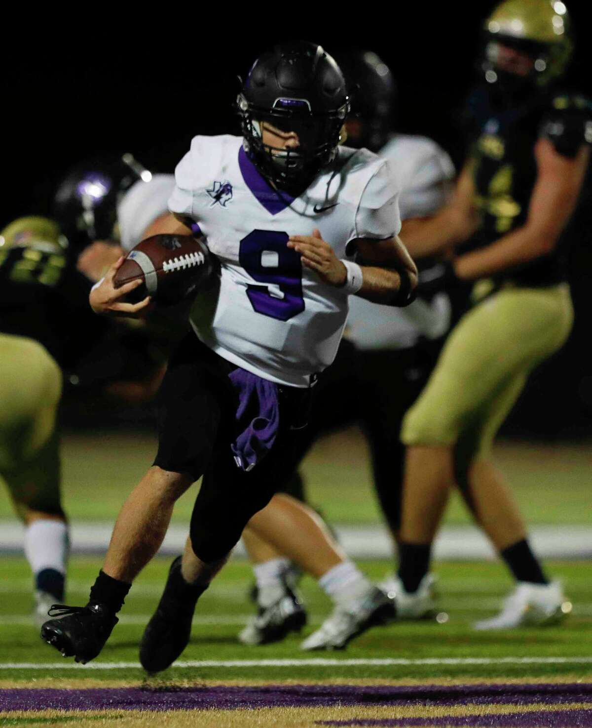 Houston high school quarterbacks to watch this season