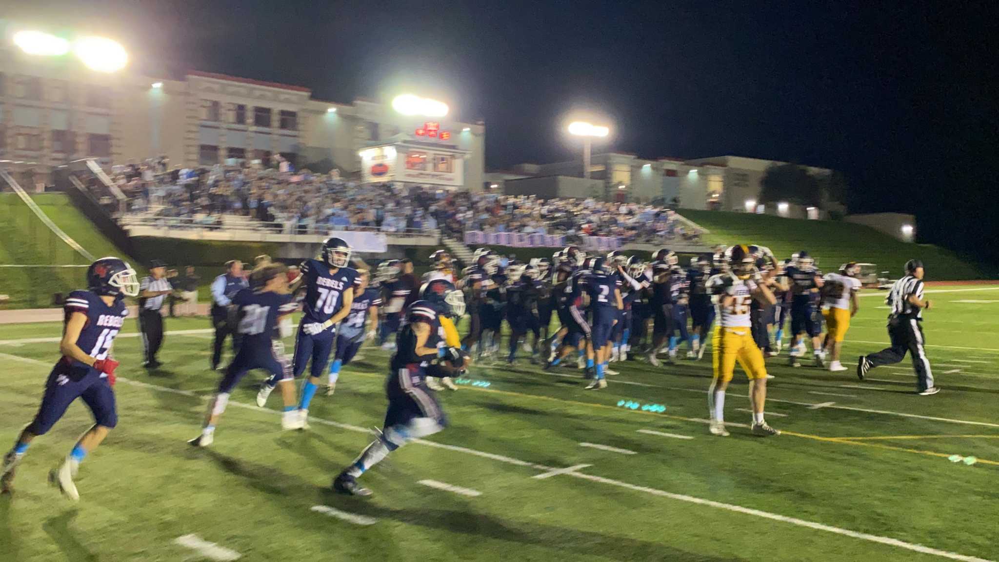 New Fairfield football holds on for win in thriller over Sheehan