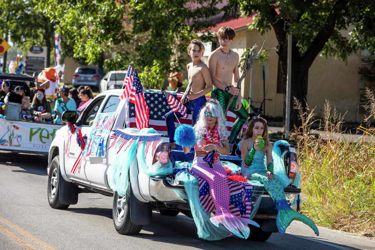 Something fishy in San Marcos: a parade for the Mermaid Capital of ...