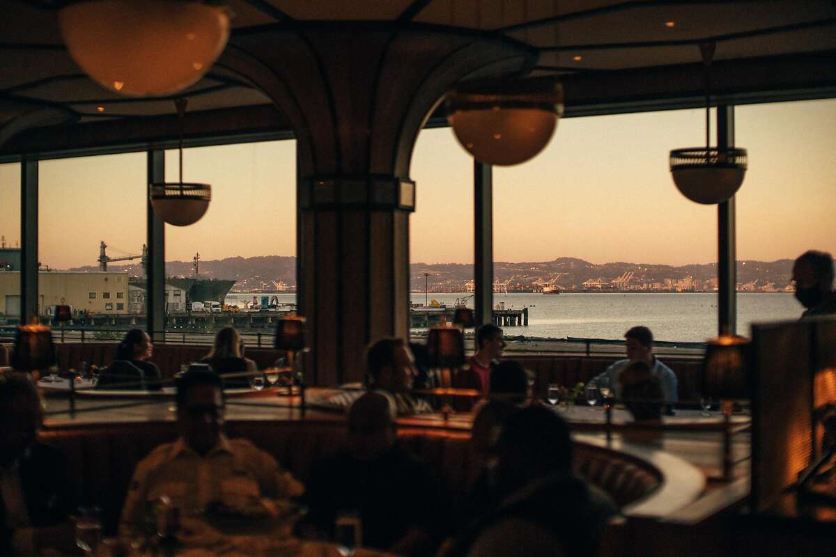 Celebrity chef Tyler Florence's over-the-top, glamorous new steak house ...