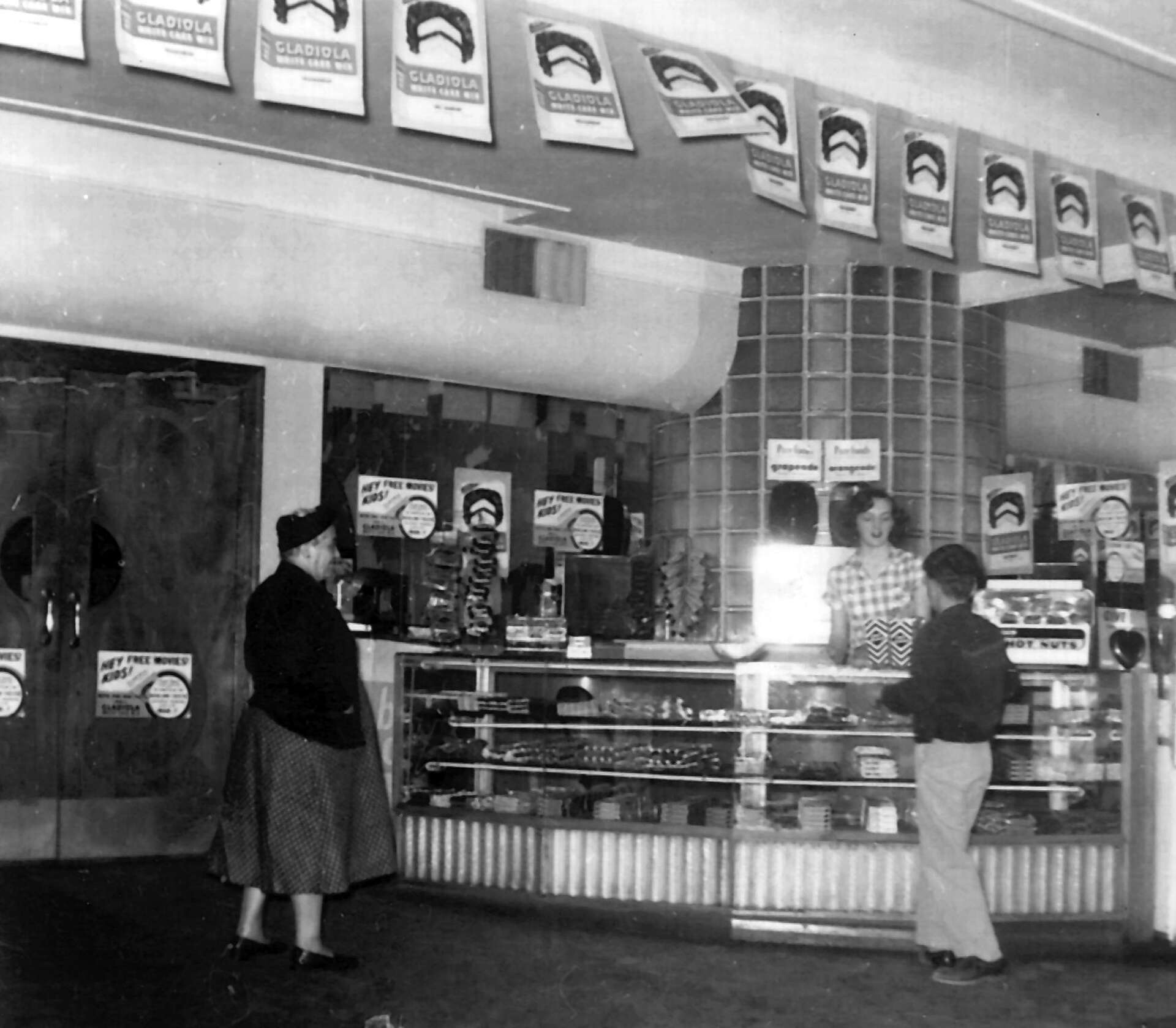 A look at the Woodlawn Theatre’s 76-year history in San Antonio, from ...