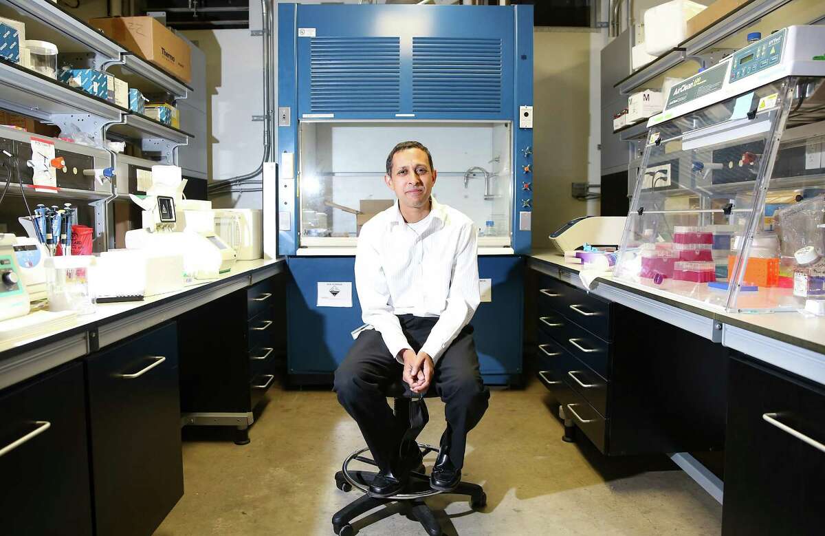 University of Houston professors develop intranasal COVID vaccine