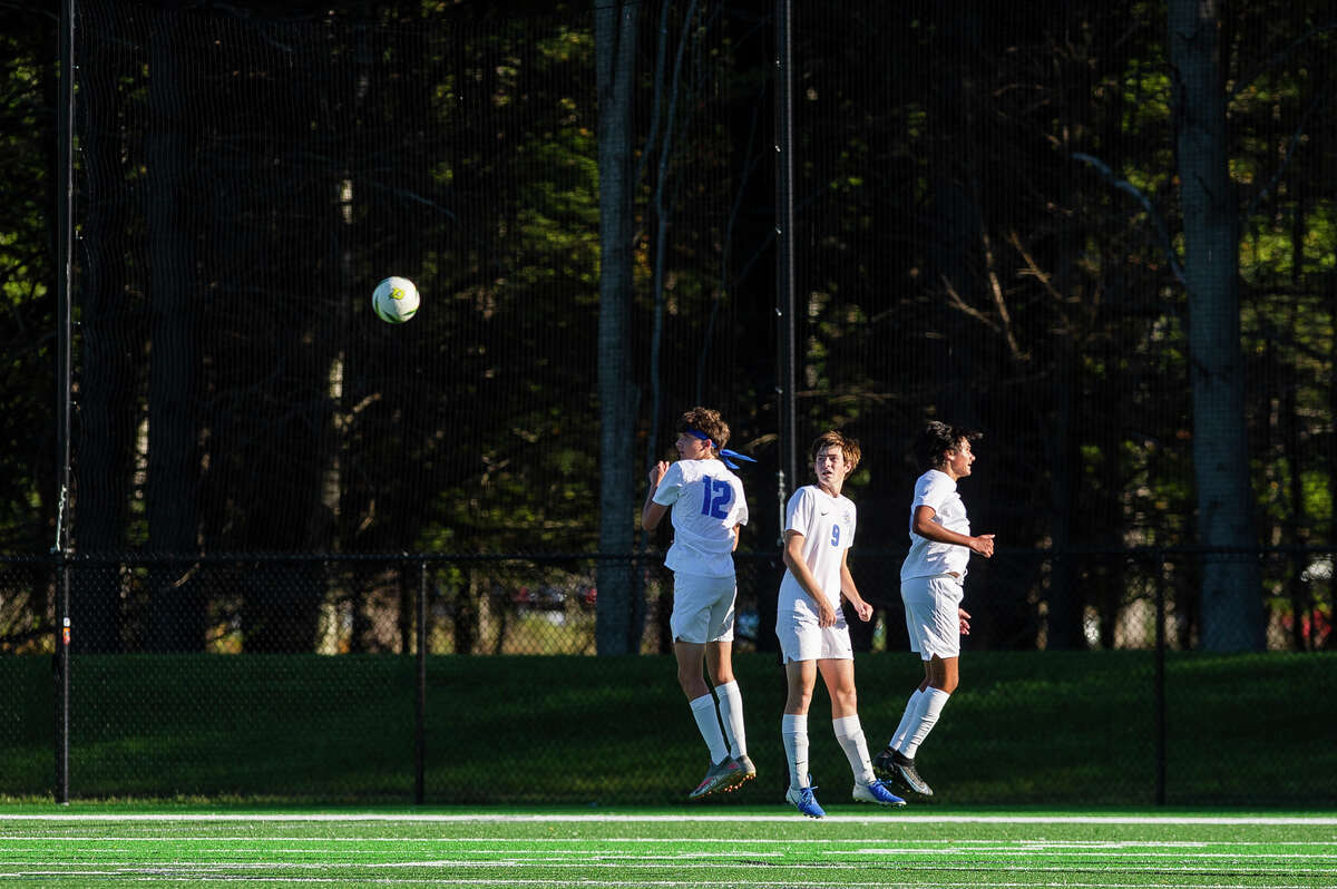 Chargers shut out Chemics, seize control of Valley