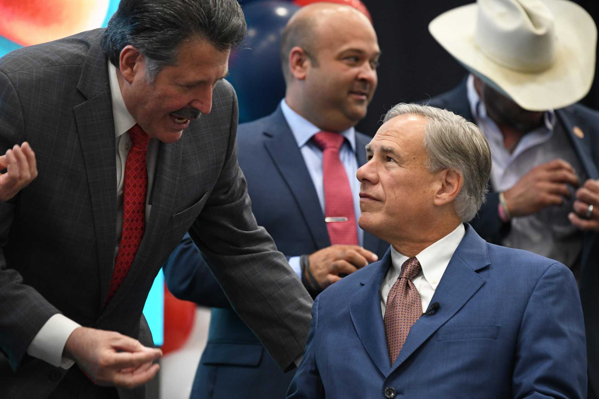 Laredo Mayor Pete Saenz addresses lost railway project from Mexico ...