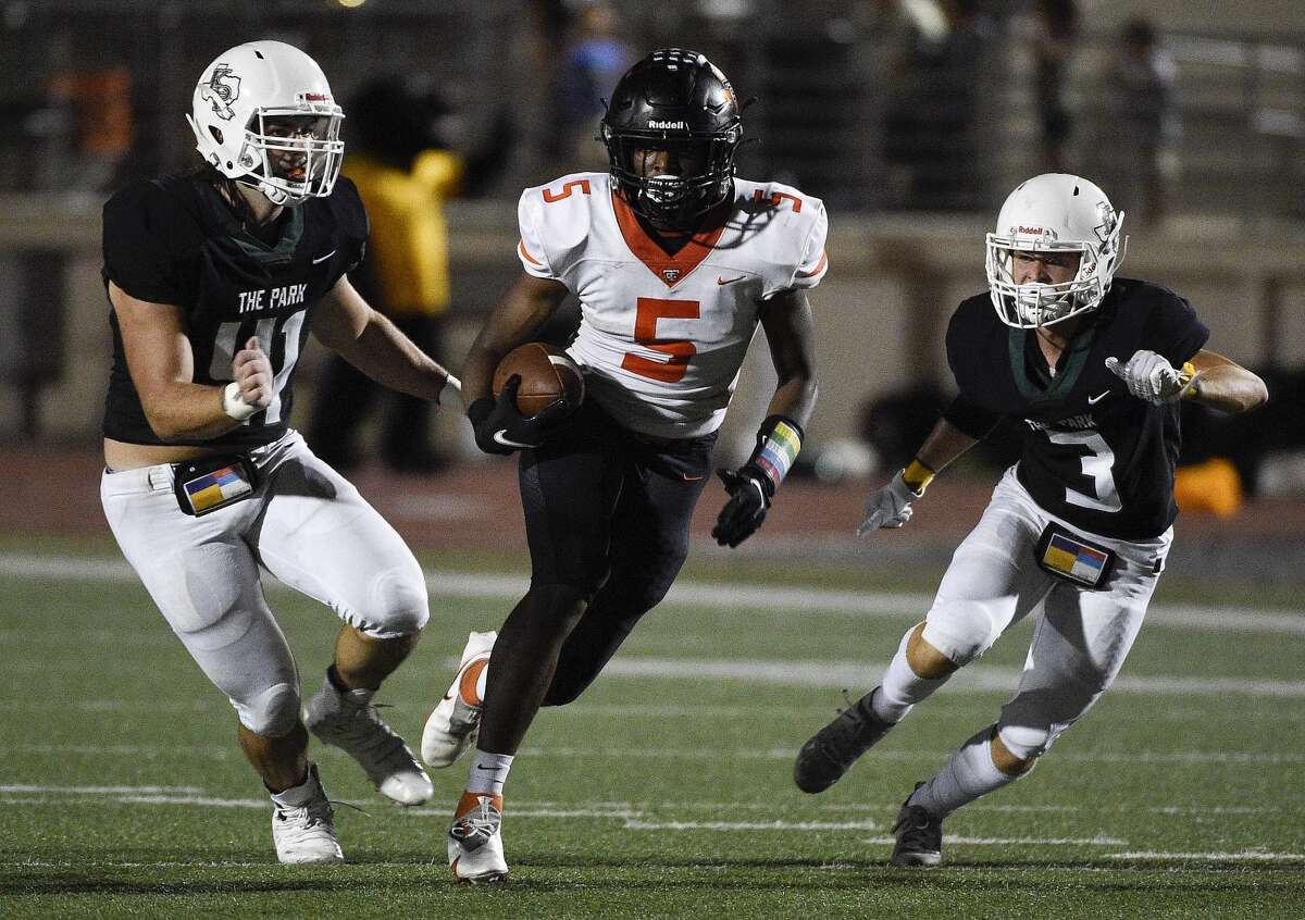 Texas City stays perfect with rout of Kingwood Park
