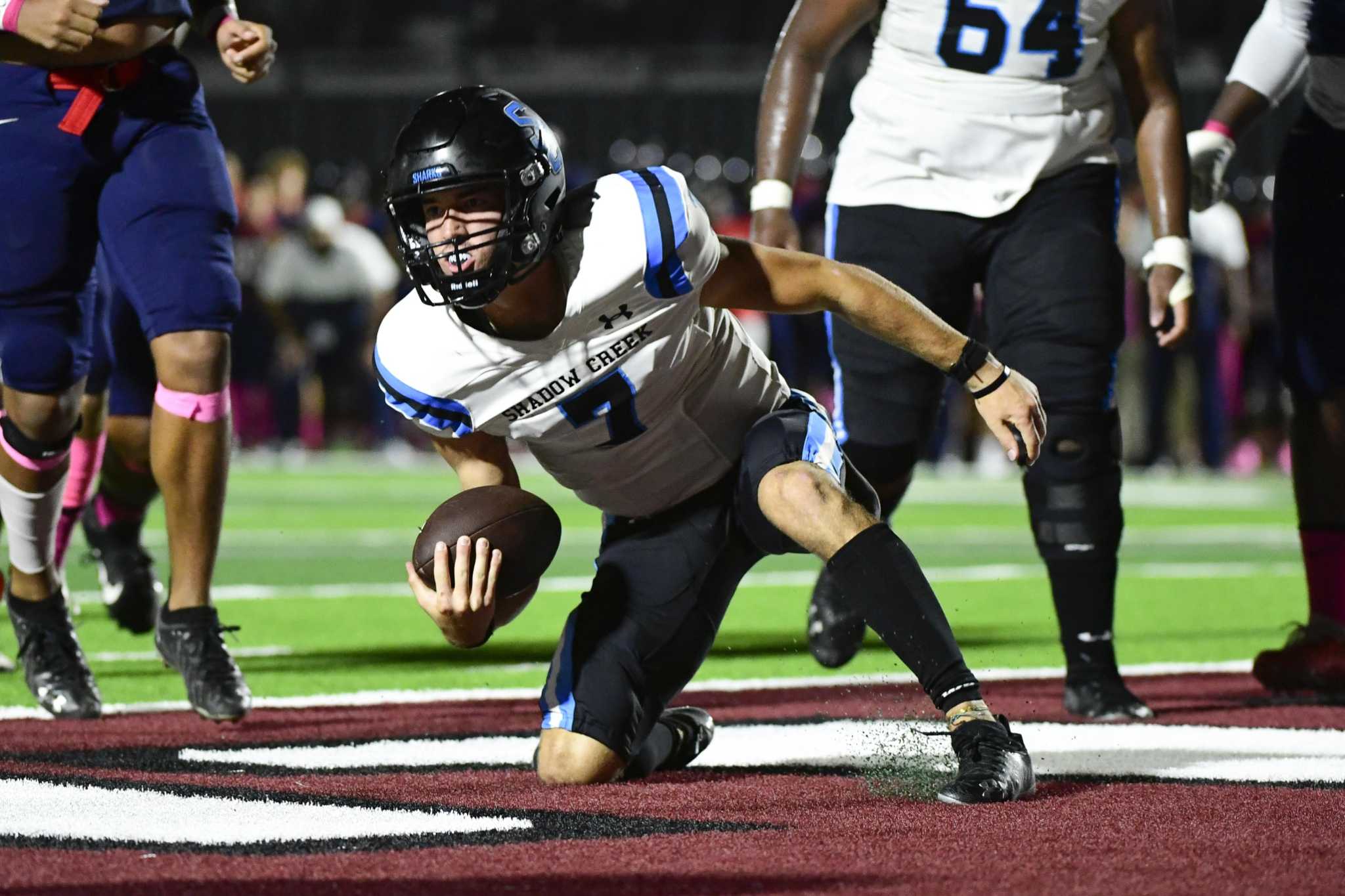 Football: Shadow Creek surges past Dawson, 45-31