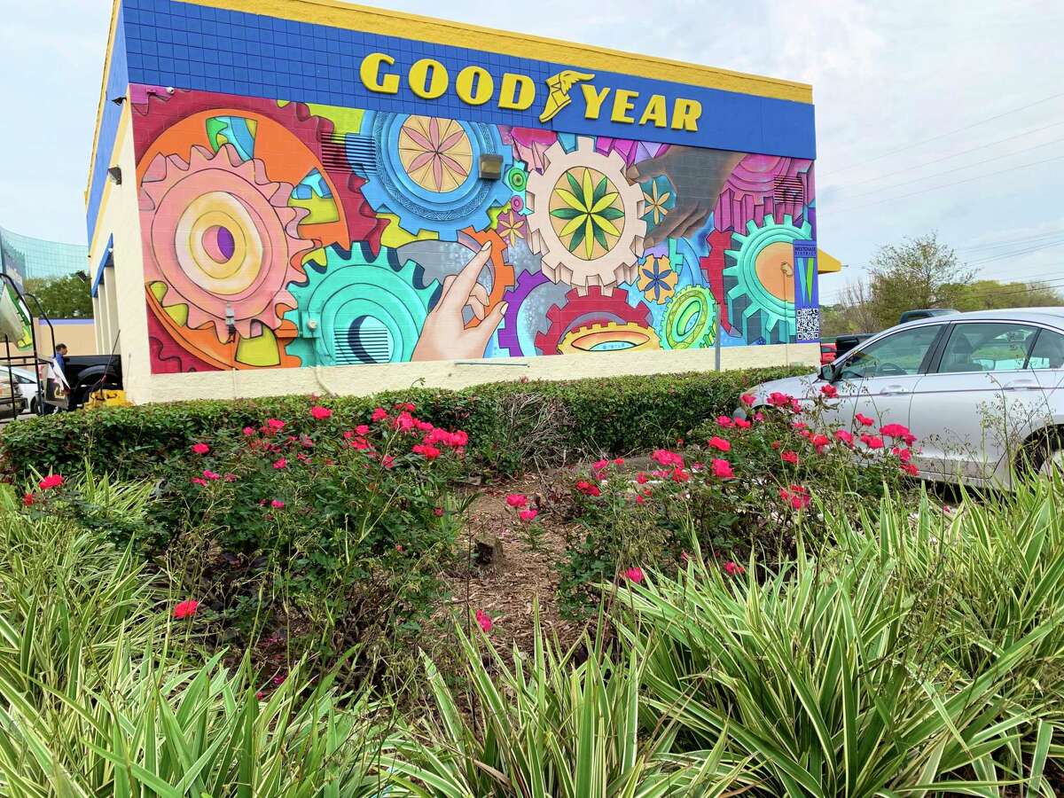 Westchase District dressed up with public art