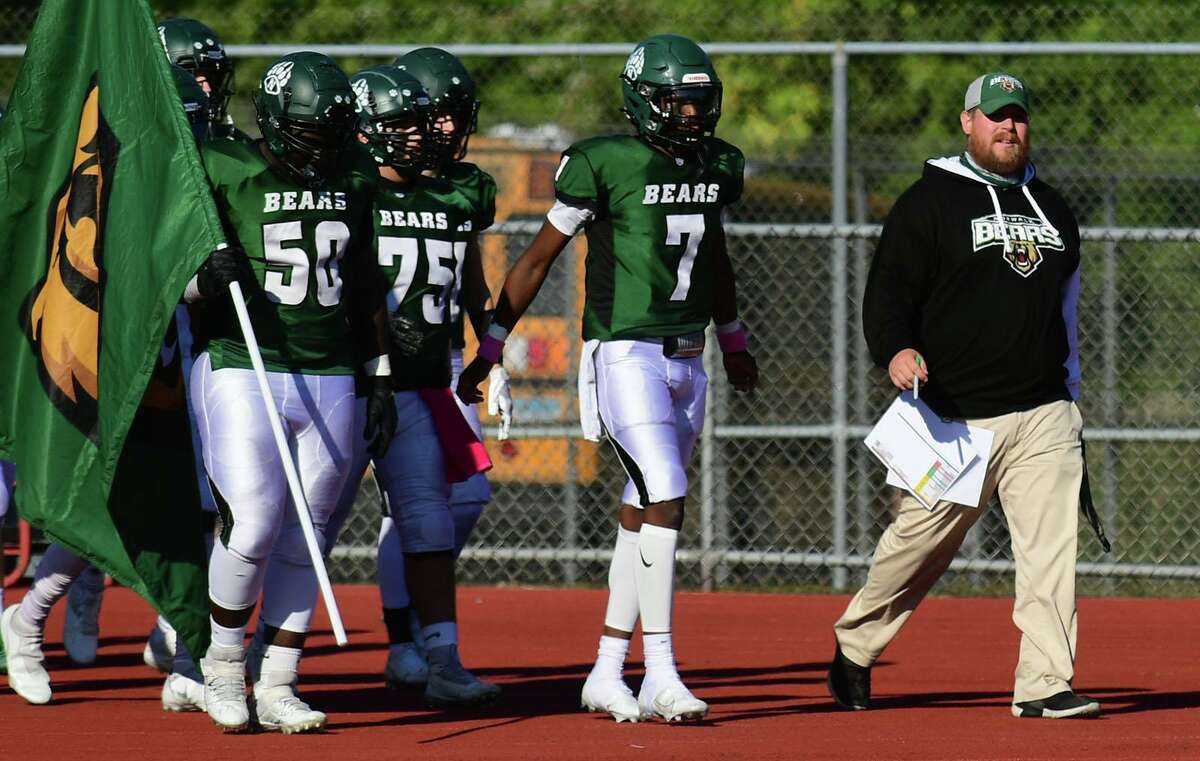 Pat Miller resigns as Norwalk football coach after two years to take ...