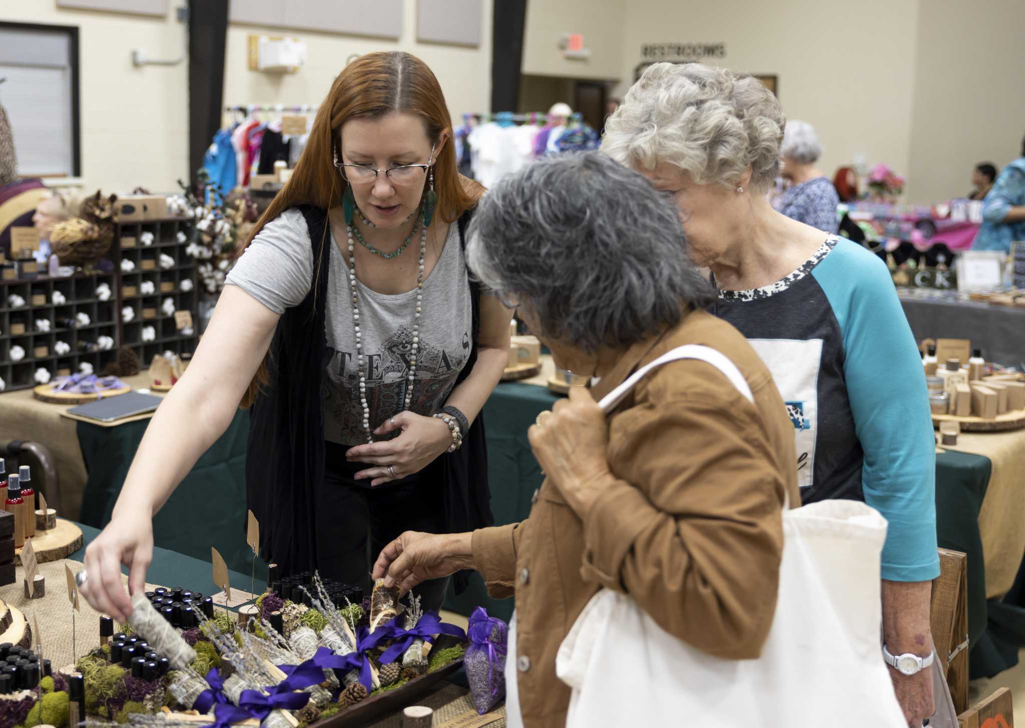 Annual Conroe event kicks off fall and holiday shopping
