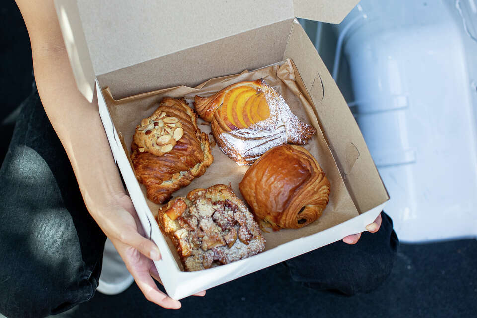 Techie turned pastry chef brings SF desserts to customers