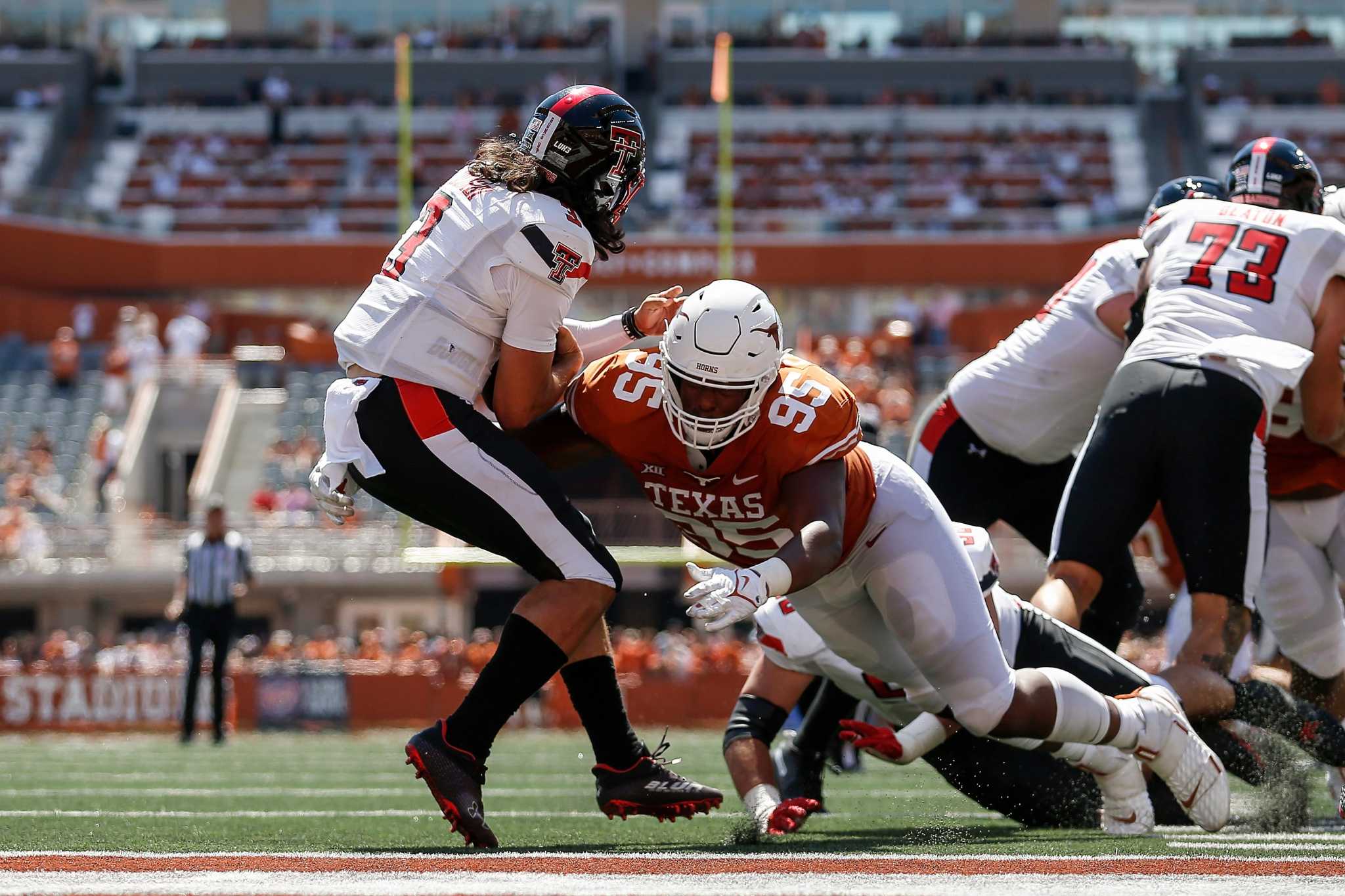 Texas defense on the spot against Oklahoma