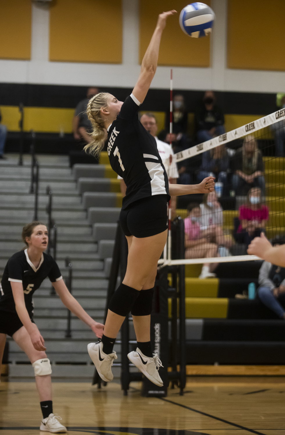 Creek volleyball wins again, remains one game out of 1st