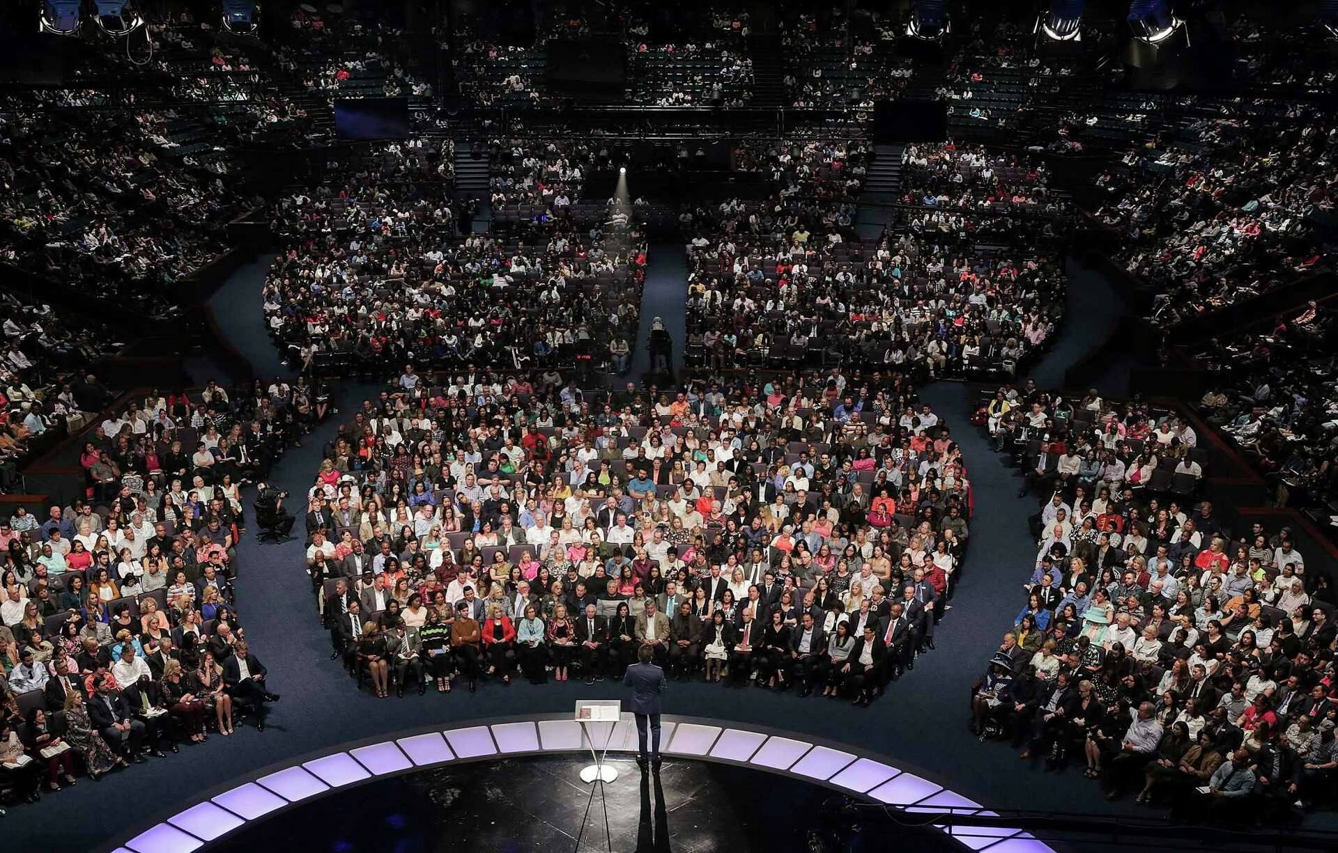 Joel Osteen's Lakewood Church among largest megachurches in Houston