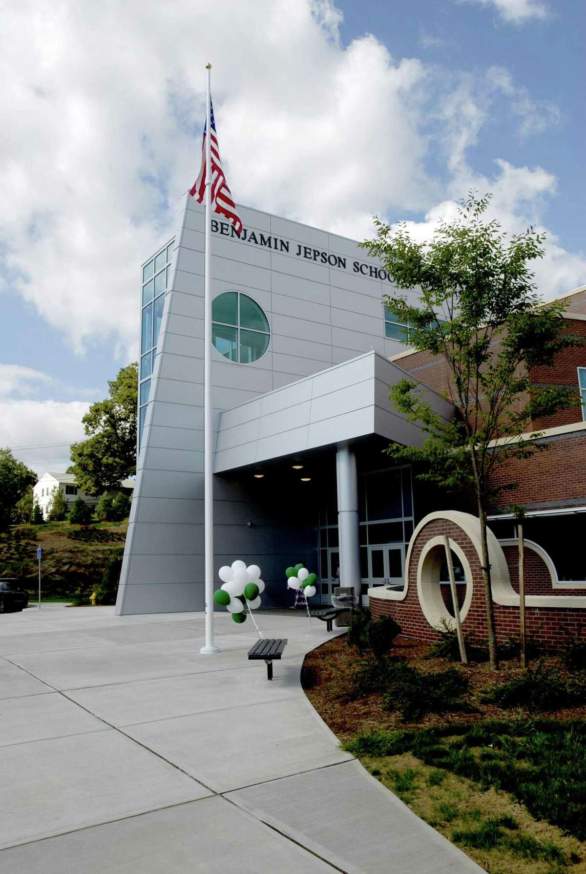 Official: 10 new COVID cases in New Haven schools this week; more than ...