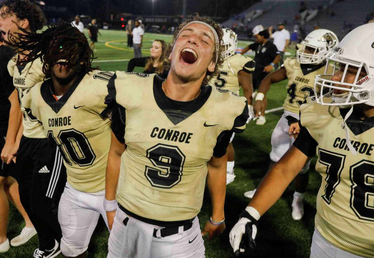 Conroe stops long drought to Oak Ridge with 44-41 win