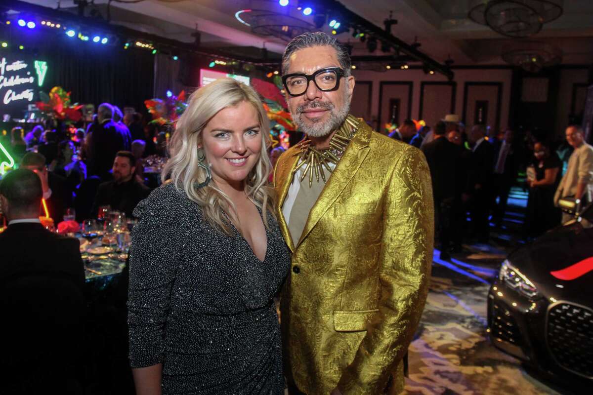 Frances Moody Buzbee and Tony Buzbee raise a record $2.8 million for ...