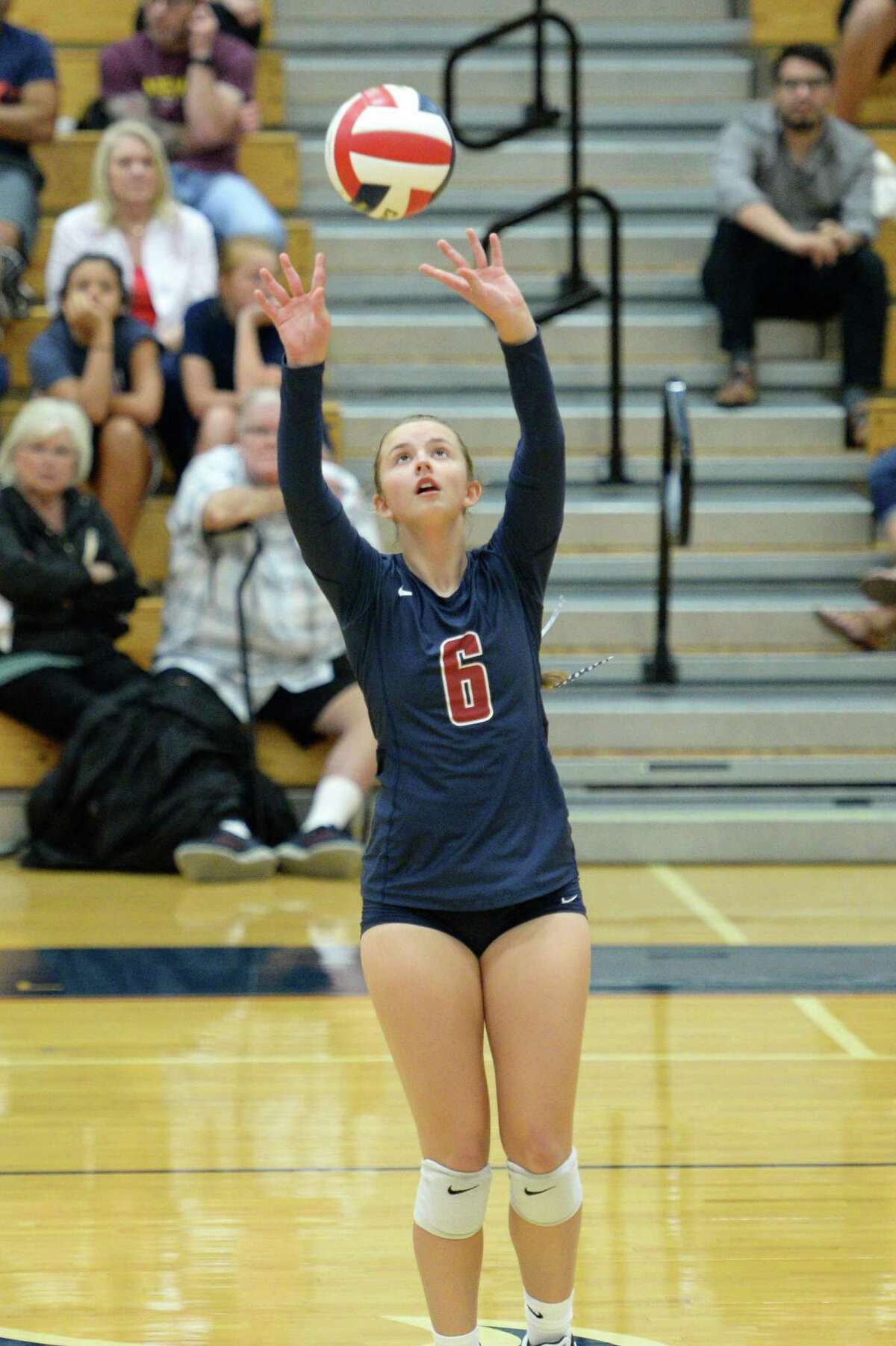 Tompkins maintains lead in 19-6A volleyball