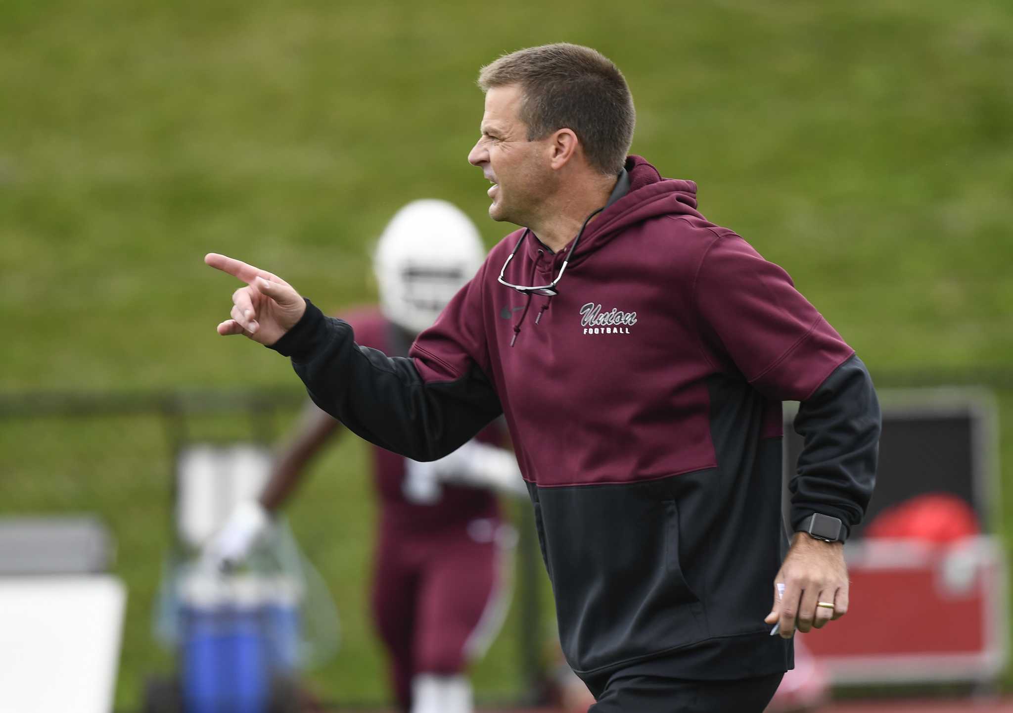 Ithaca beats Union football for Liberty League title