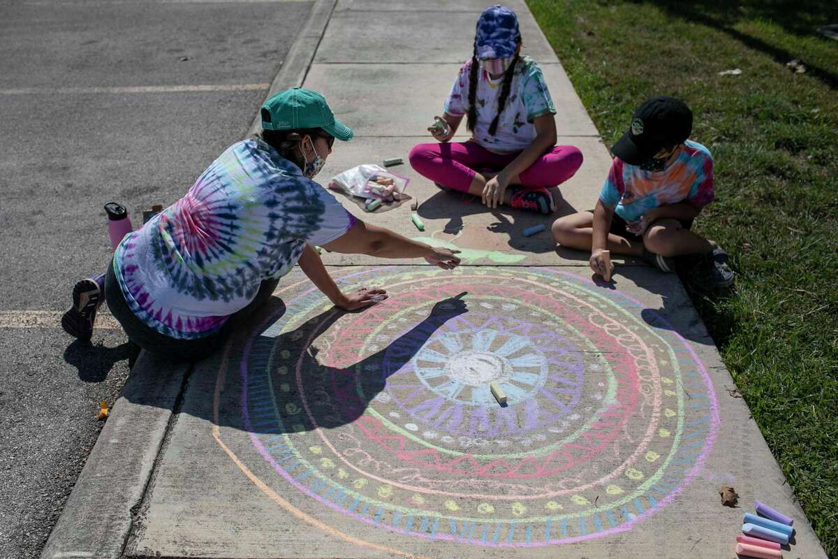 Making art ‘accessible’: San Antonio artists, community members come ...