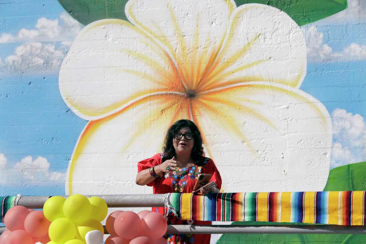 New mural about Houston civil rights leader brings life to an old tunnel