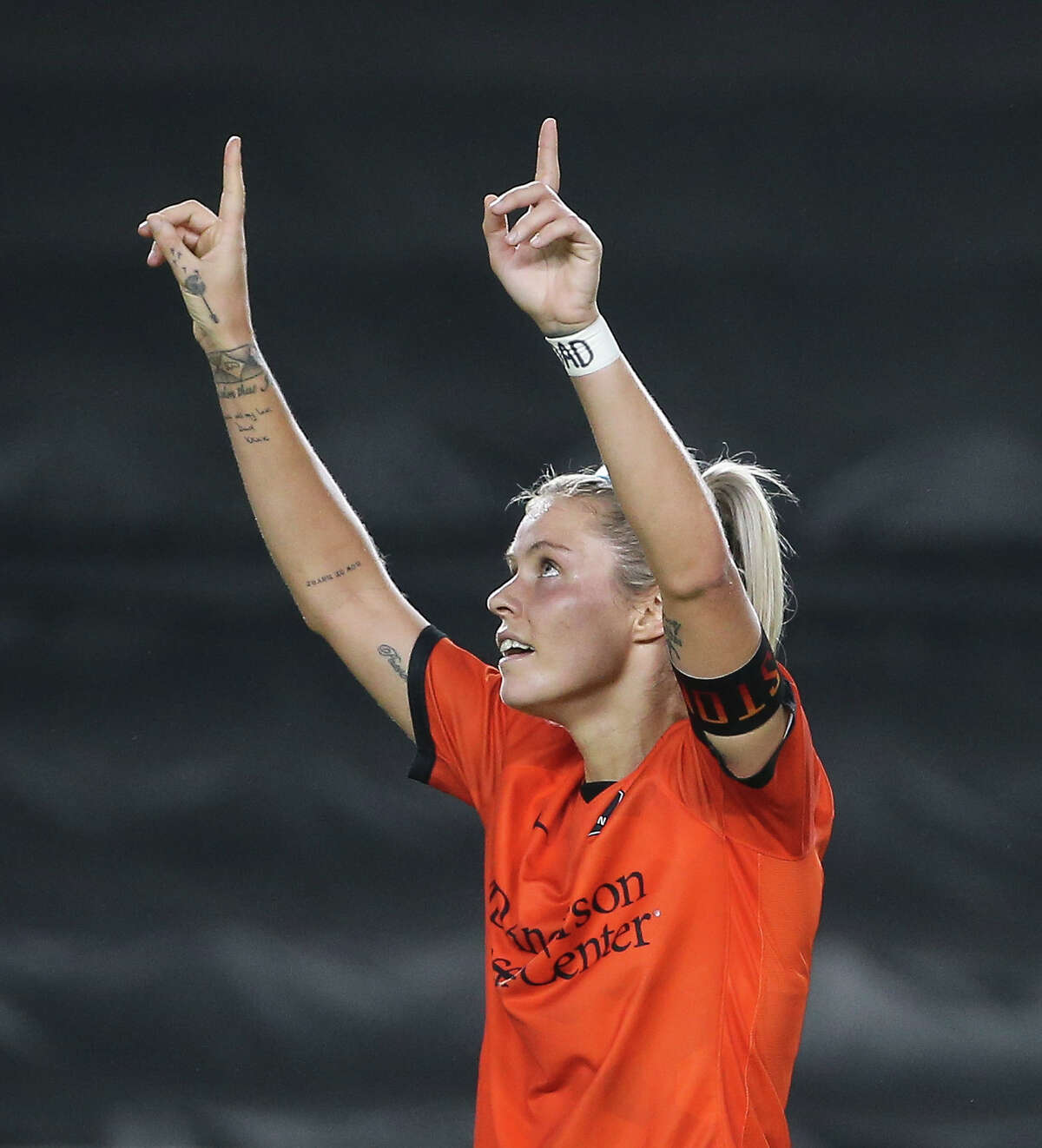 Houston Dash: Rachel Daly transferred to Aston Villa