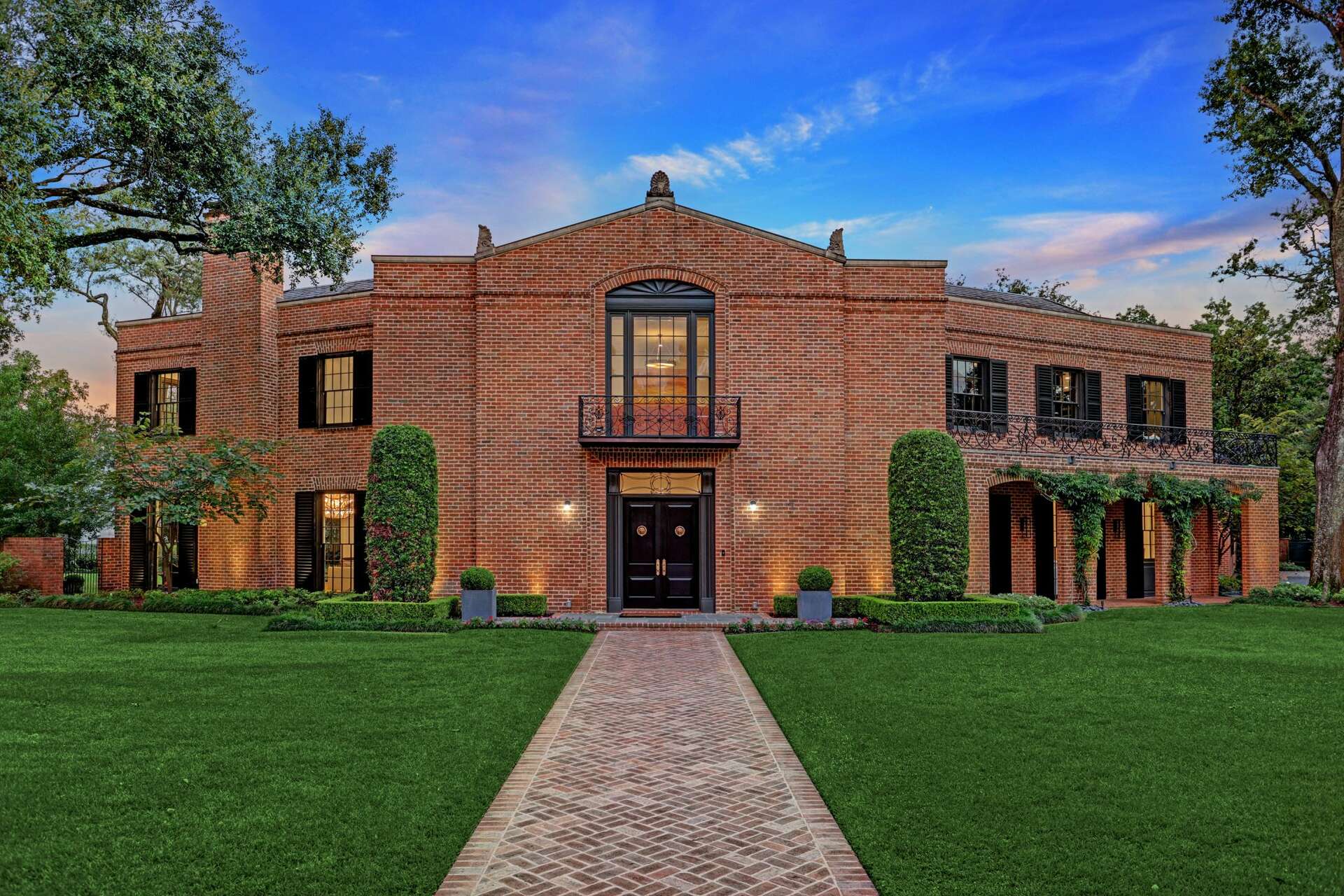 1939 Staub home linked to legendary Texas oilman Joseph Cullinan listed ...
