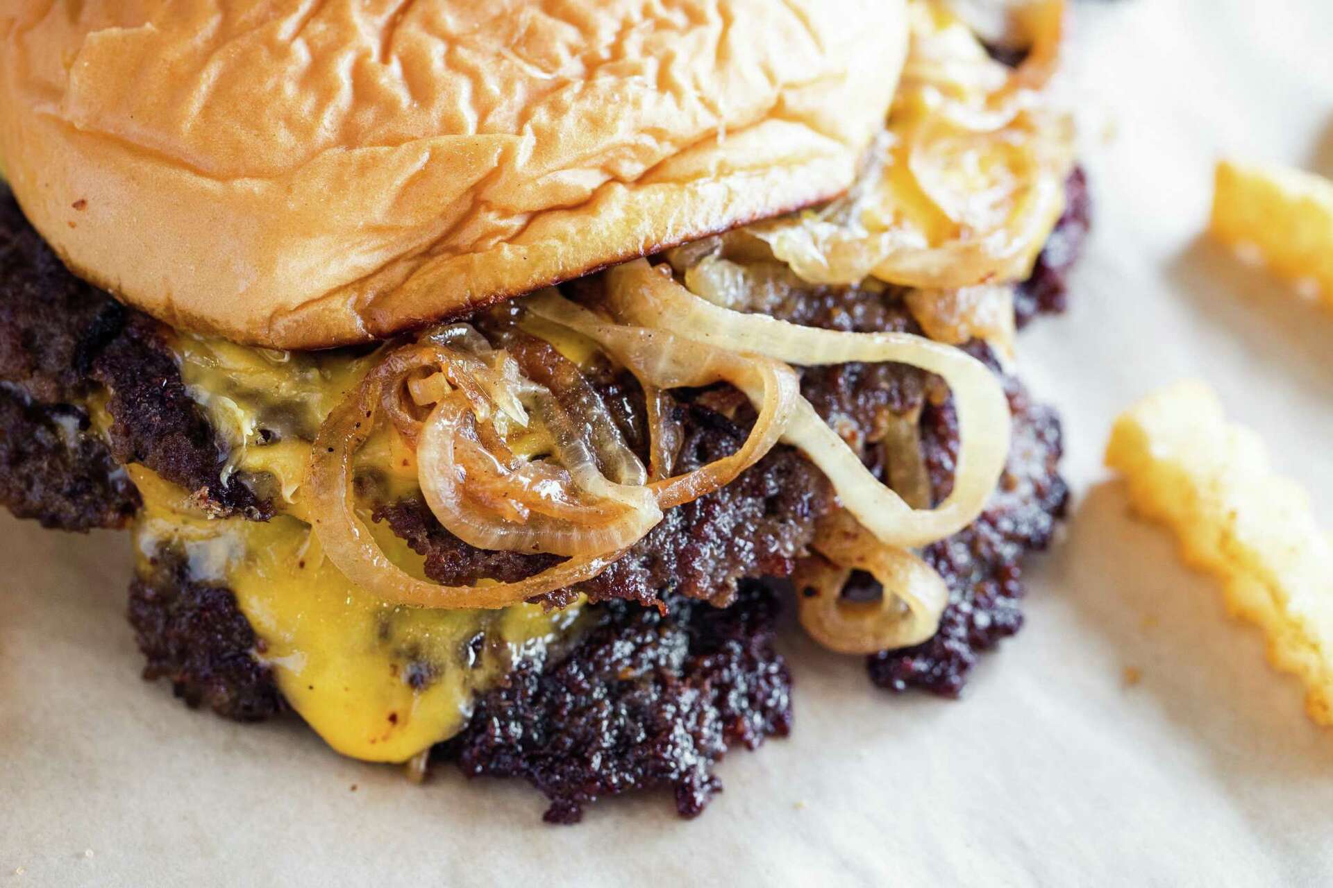 Houston is going wild for smash burgers, and Bun B's pop-up is leading ...