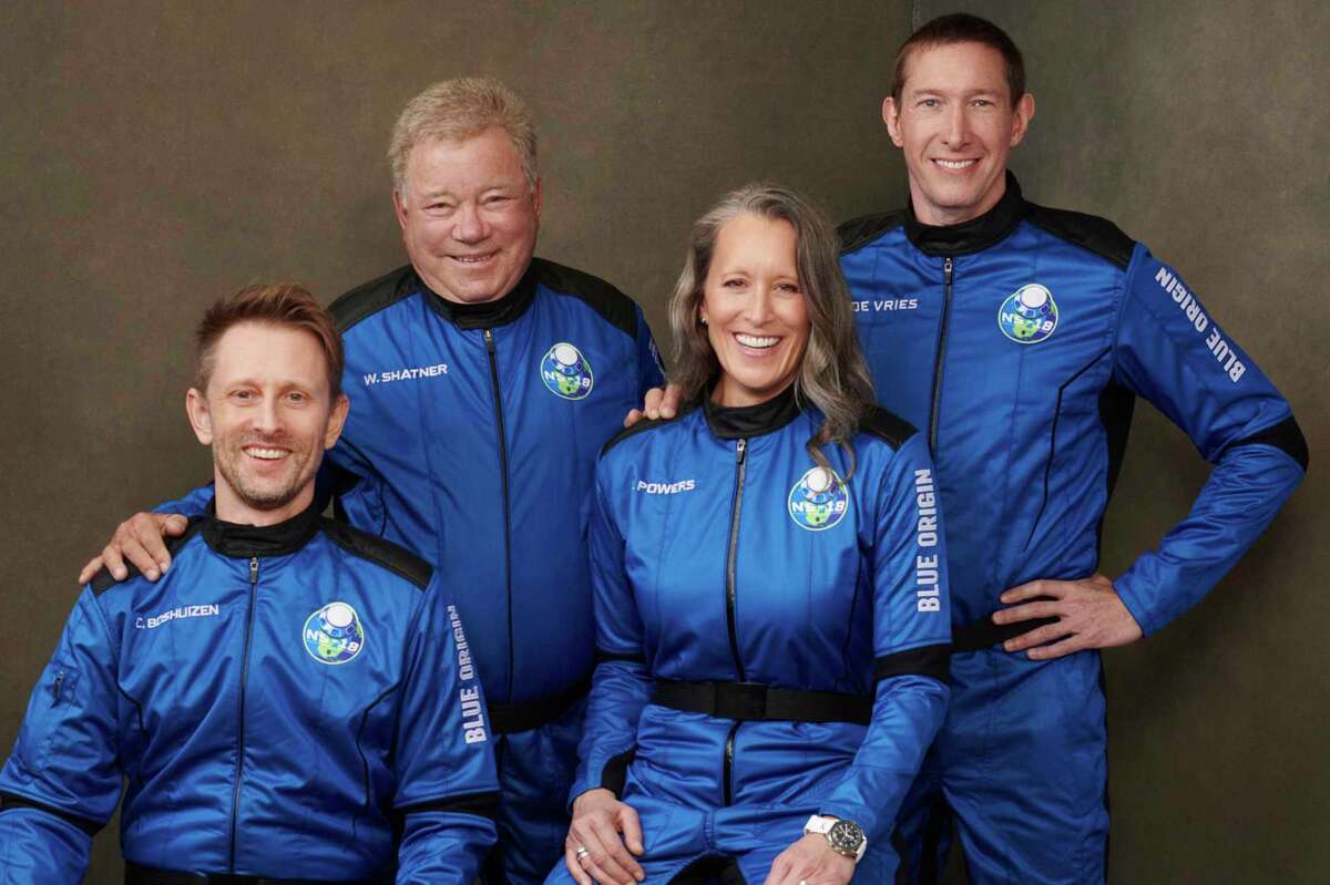 'Star Trek' actor William Shatner, 90, travels to space IRL, in Blue ...