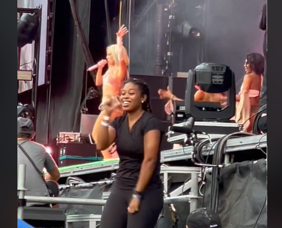 ASL interpreter's animated interpretation of a Doja Cat song at ACL ...