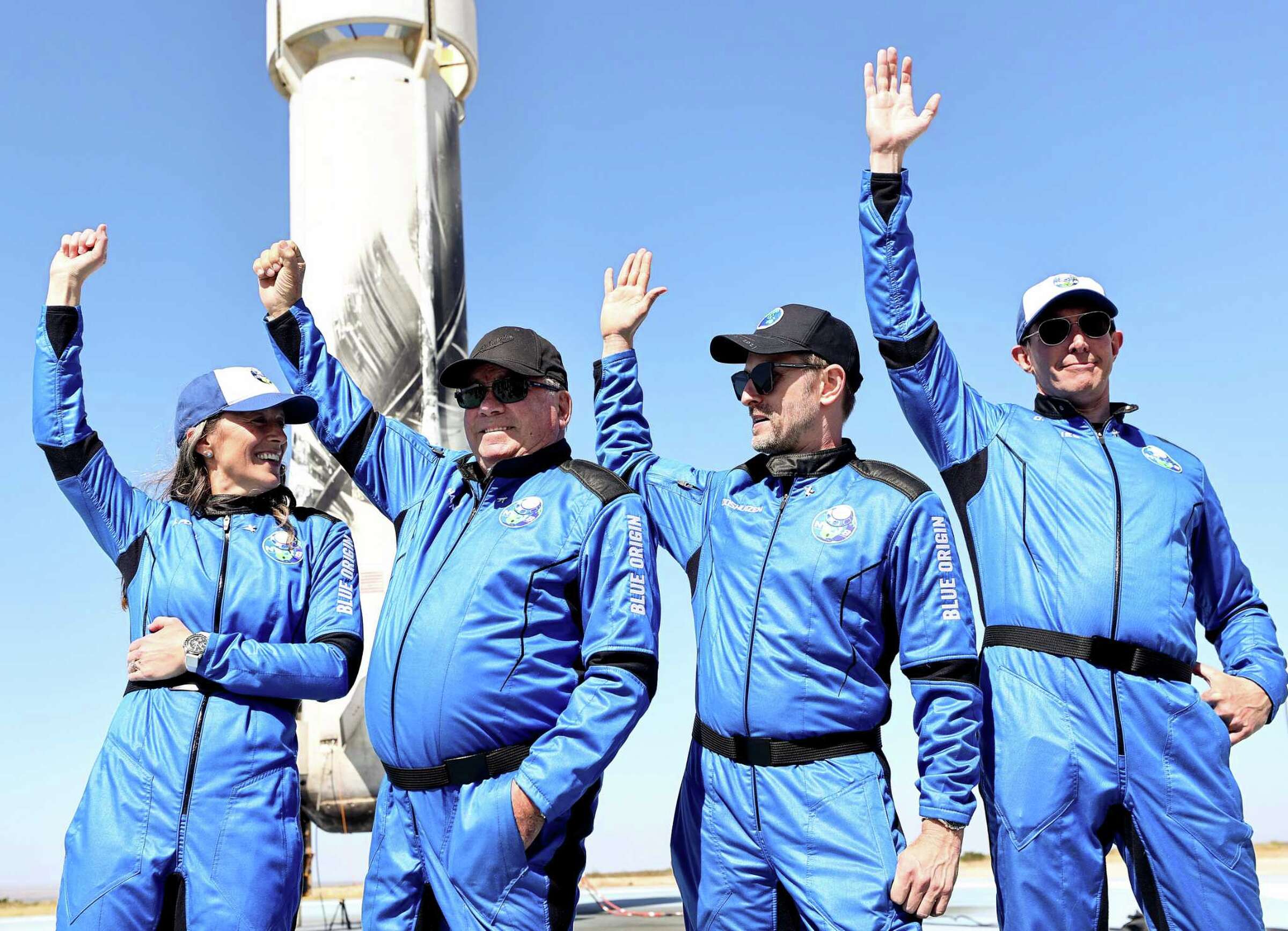 Blue Origin astronaut dies in small plane crash