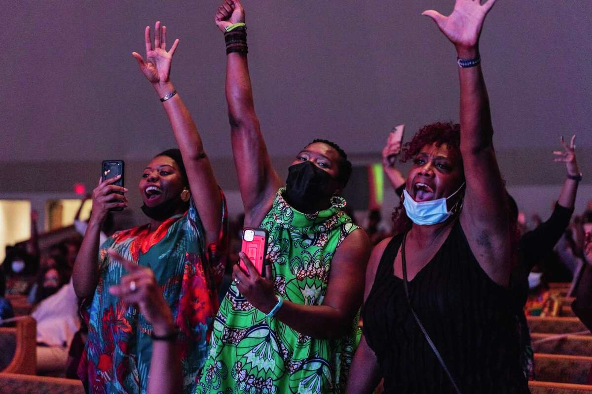 Exclusive: Tabitha Brown, vegan influencer and now NY Times best-seller ...