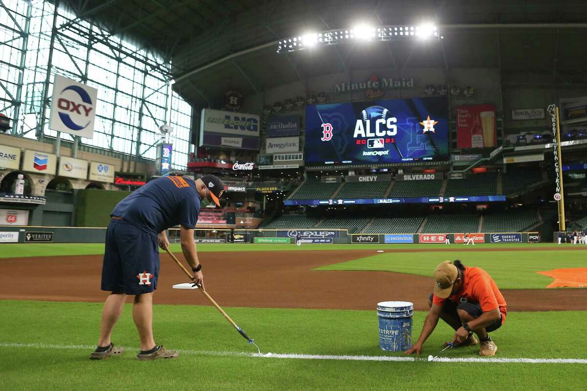 Astros set starters for Games 1 and 2 vs. Red Sox