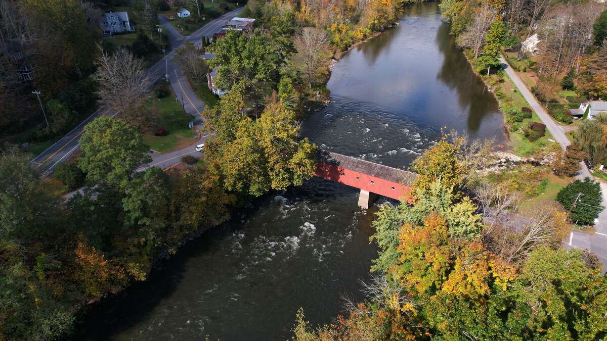 Fall foliage peaks in northwest and northeast CT this weekend