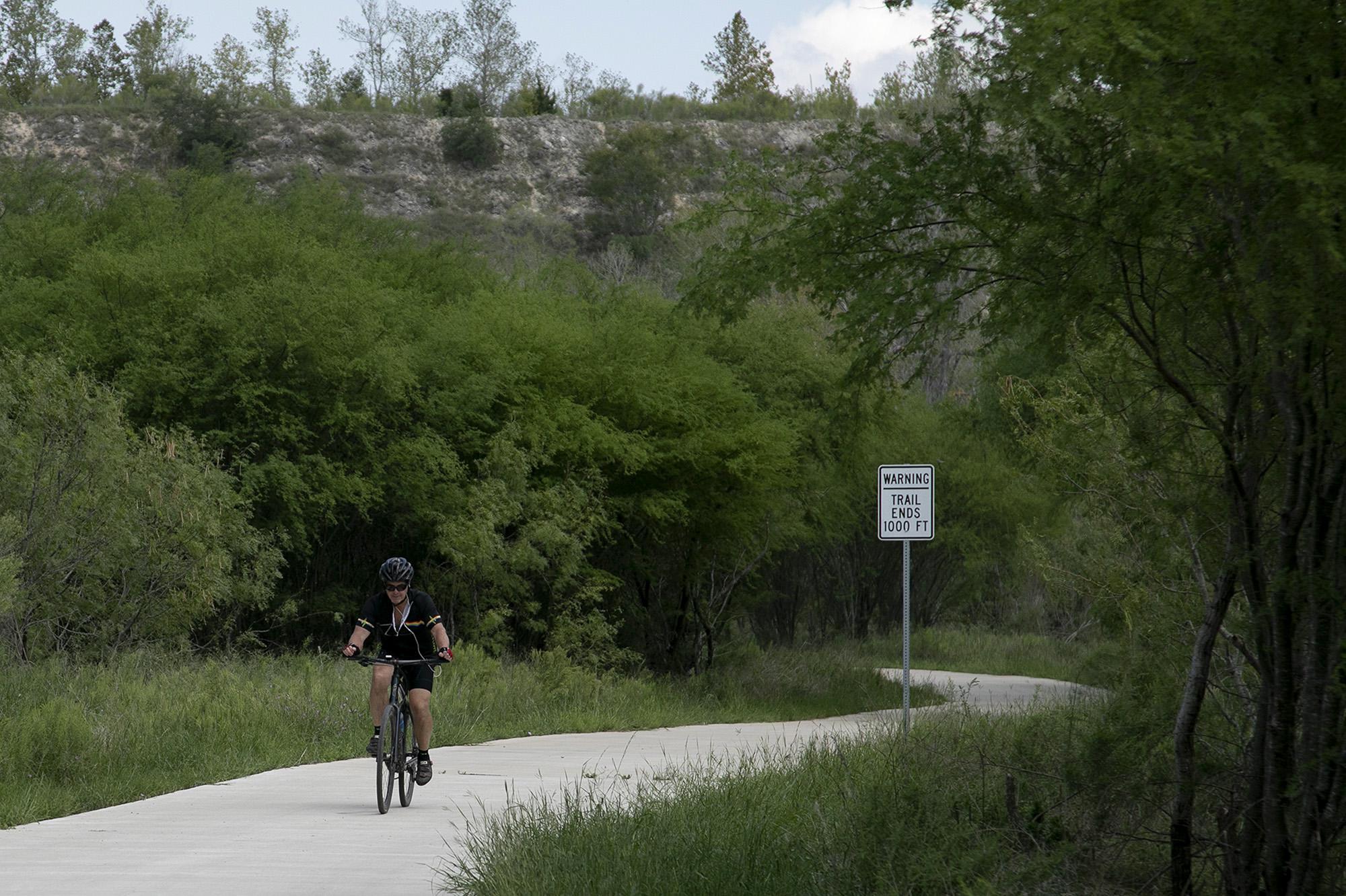 Your guide San Antonio's Greenway Trails