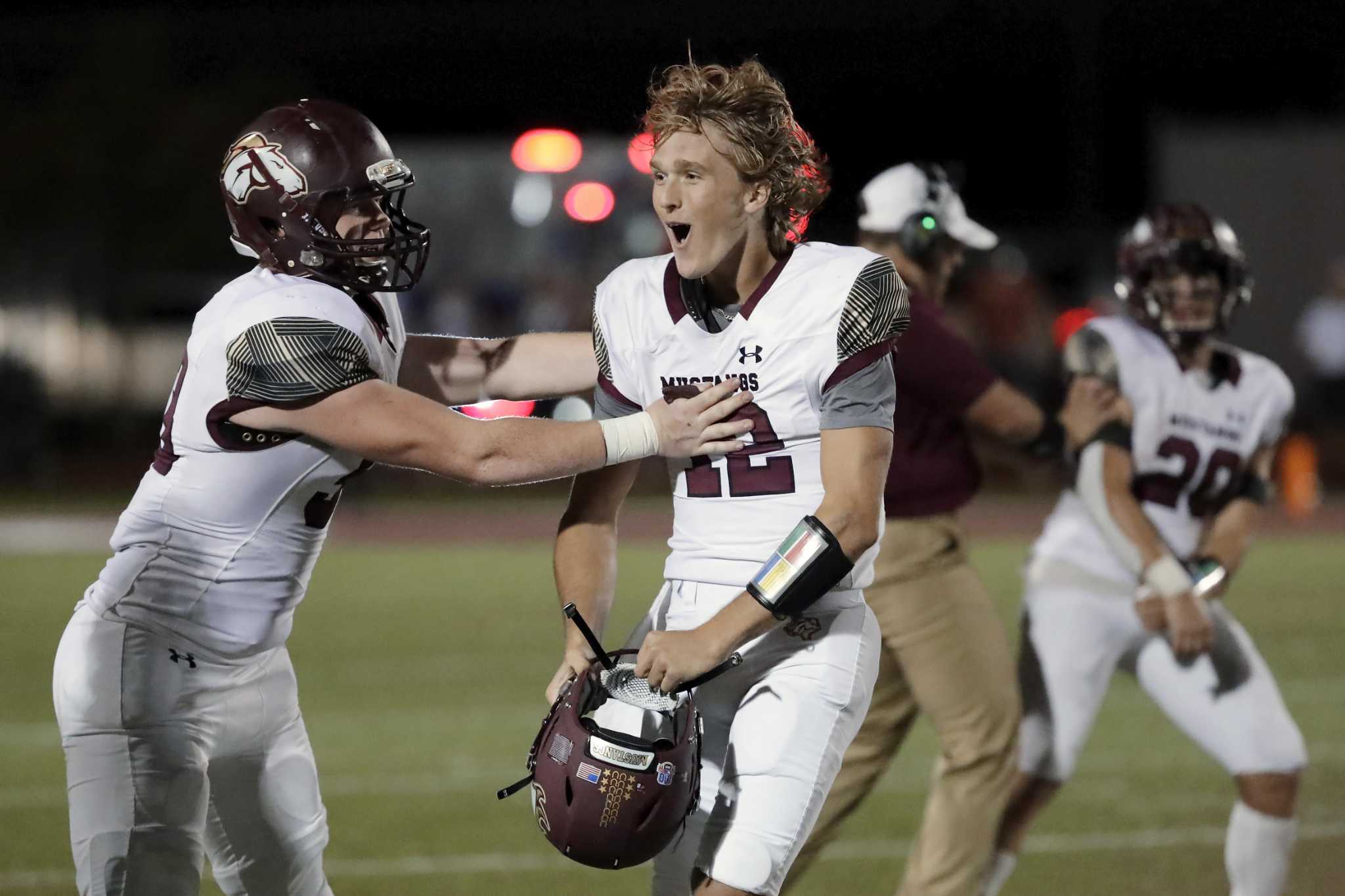 Mustangs remain unbeaten with Magnolia Bowl win