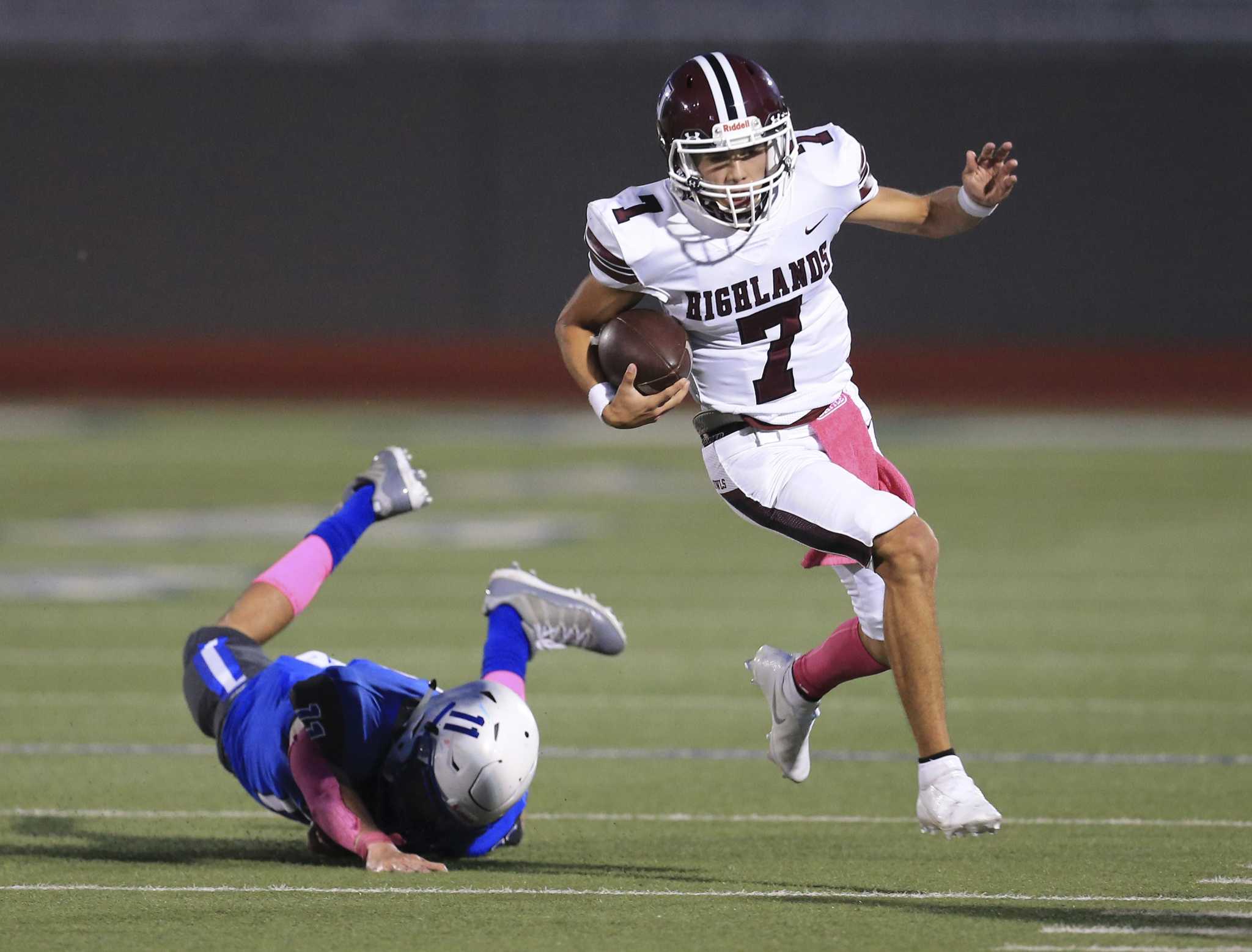 High school football: Highlands 21, Lanier 20