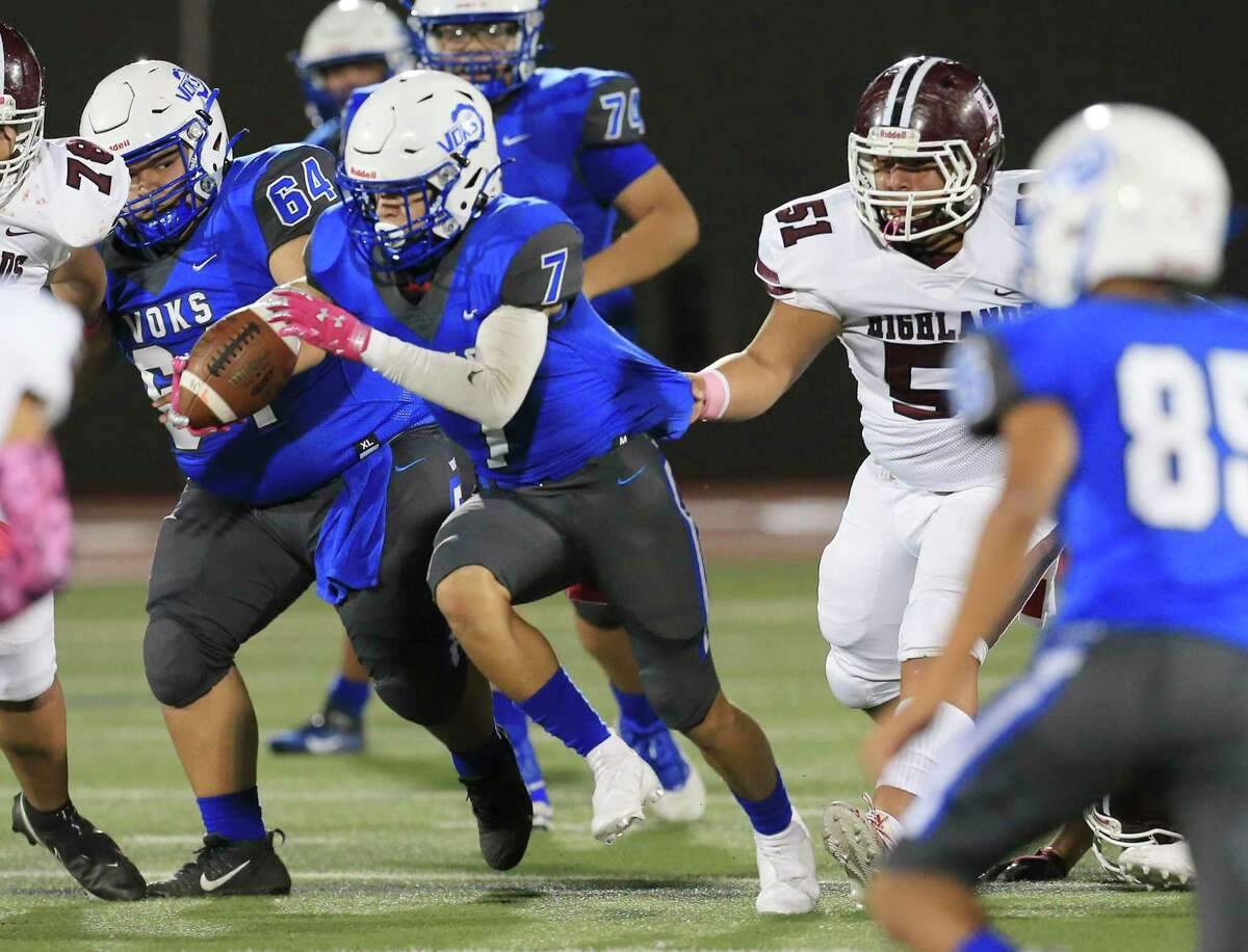 High school football: Highlands 21, Lanier 20