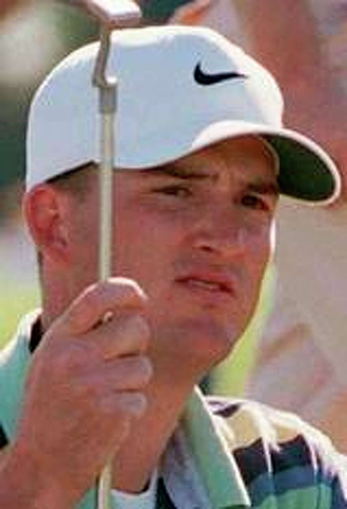 Report: Casey Martin has right leg amputated