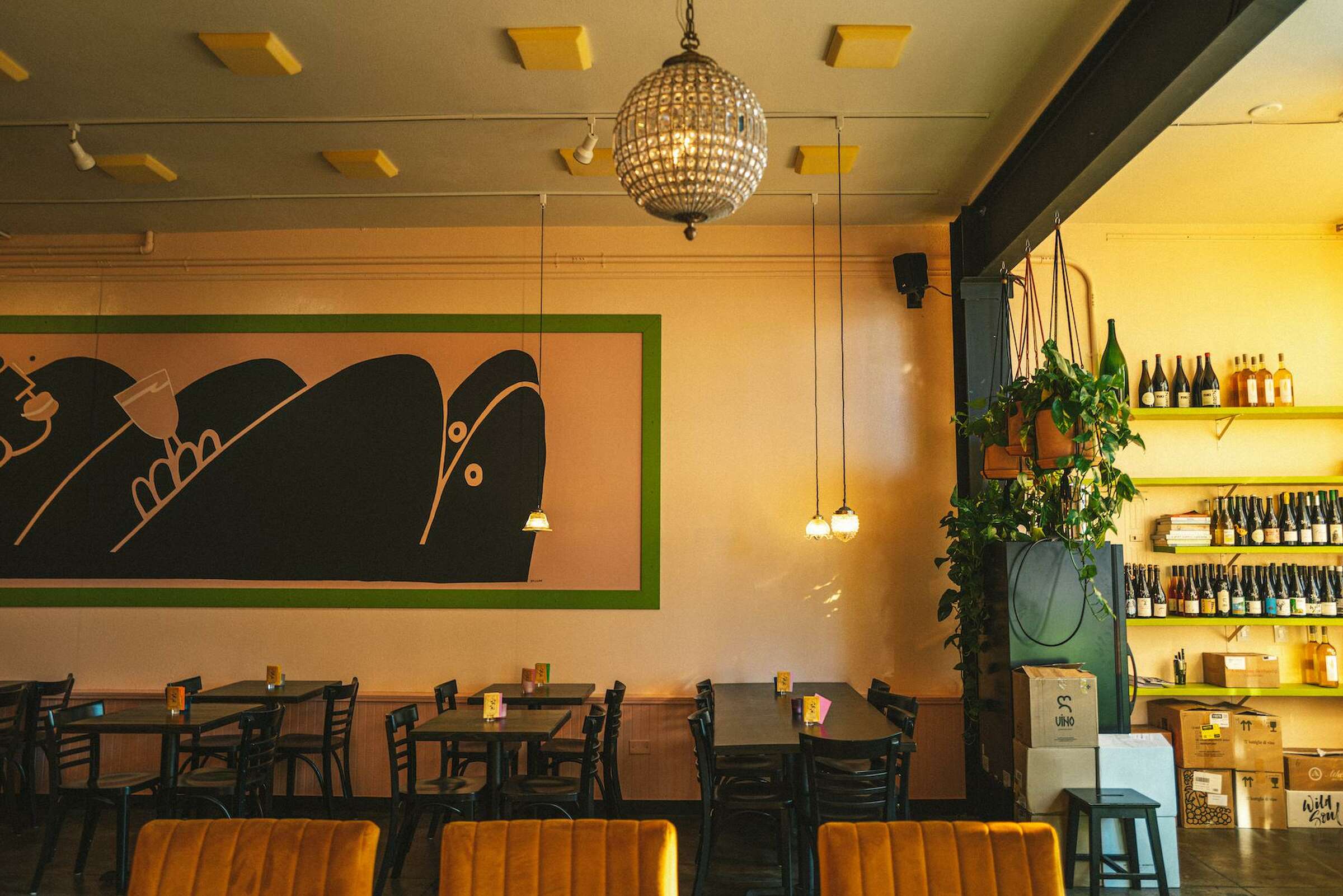 Oakland’s colorful new restaurant with ’70s dinner party vibes opens